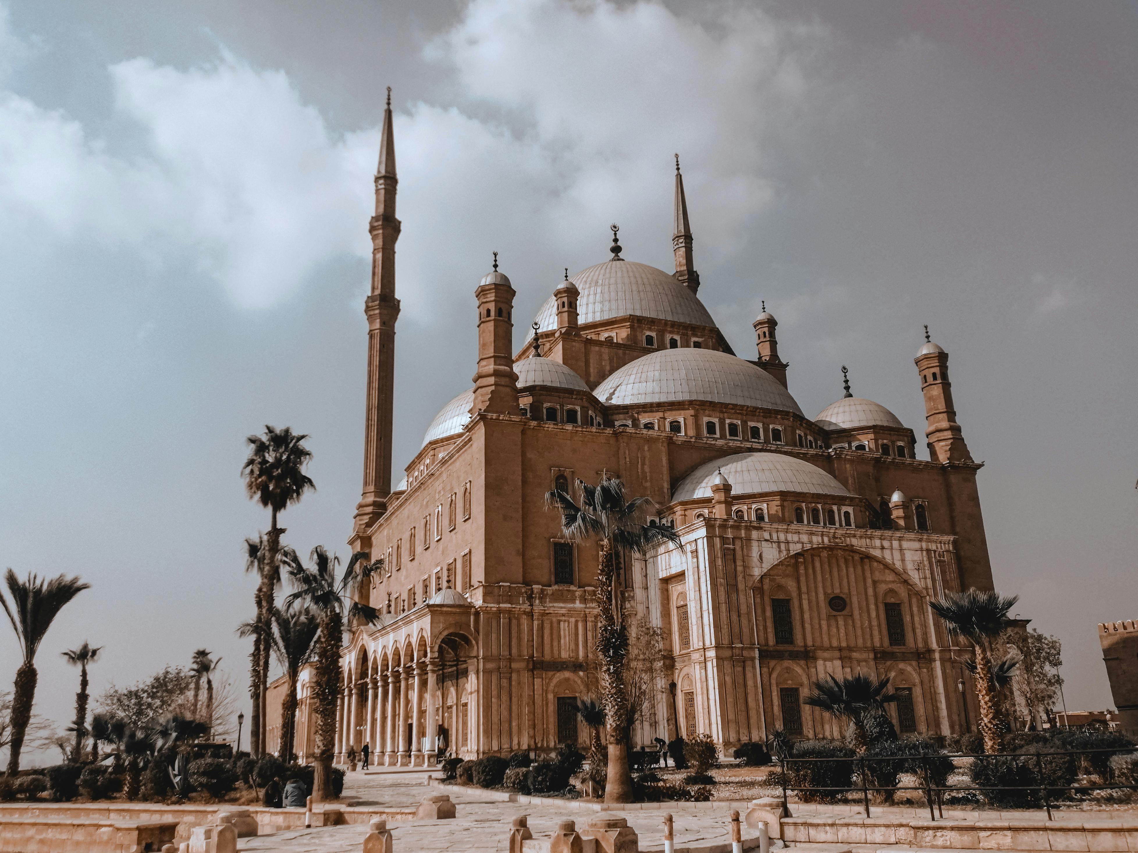 Low Angle Shot of the Mosque of Muhammad Ali · Free Stock Photo