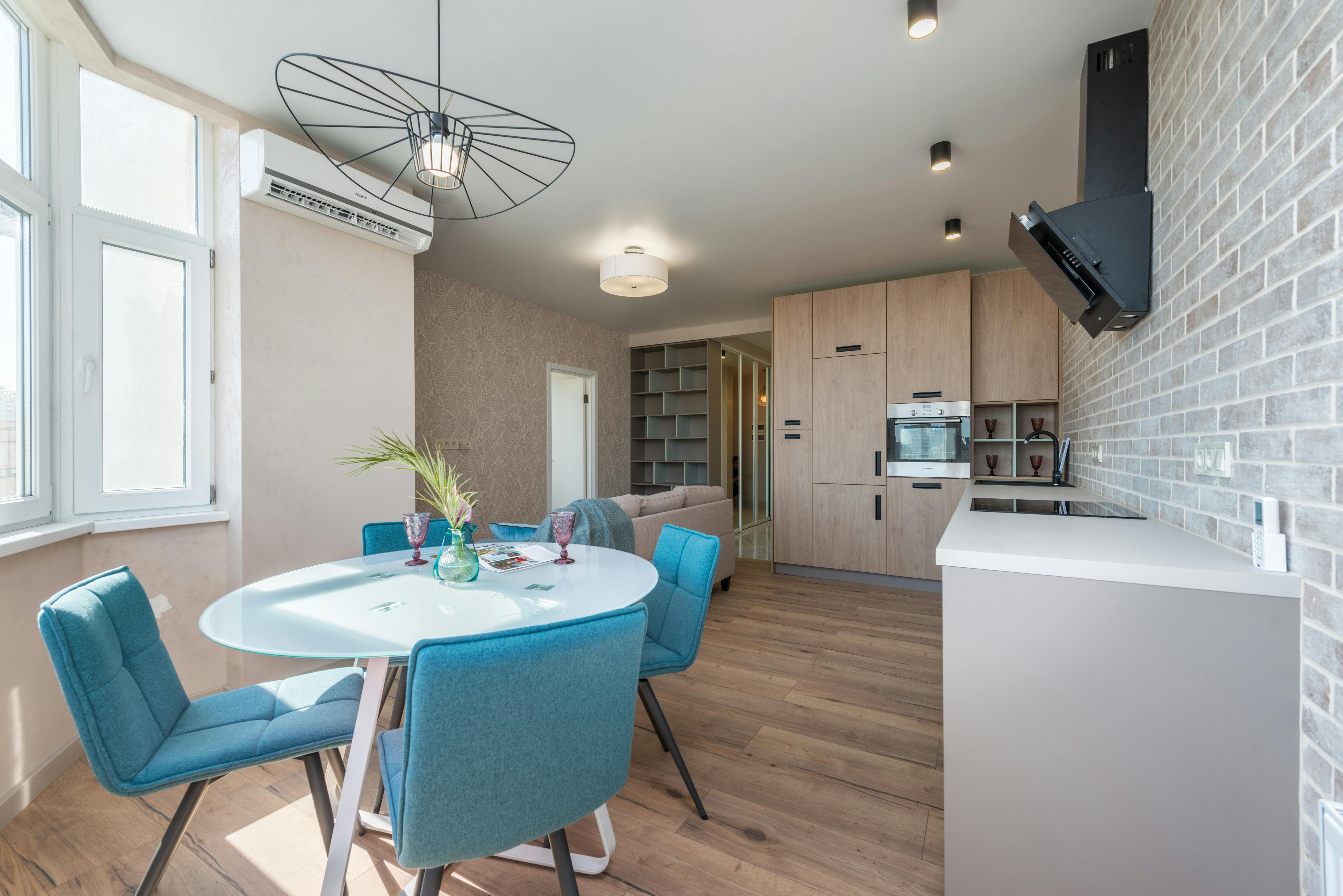 Cozy studio apartment in contemporary style · Free Stock Photo