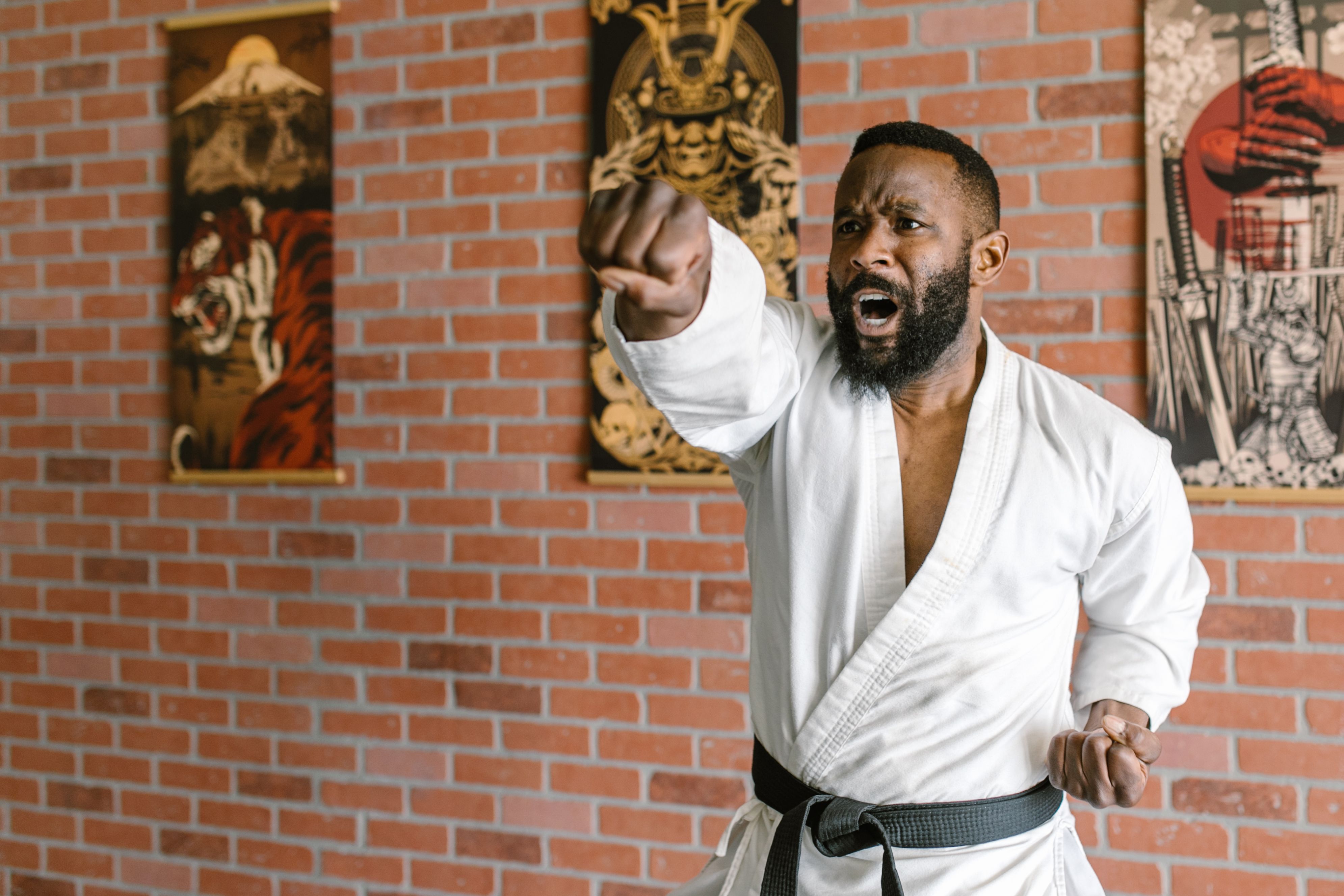 Mujeres Karate Photos, Download The BEST Free Mujeres Karate Stock ...