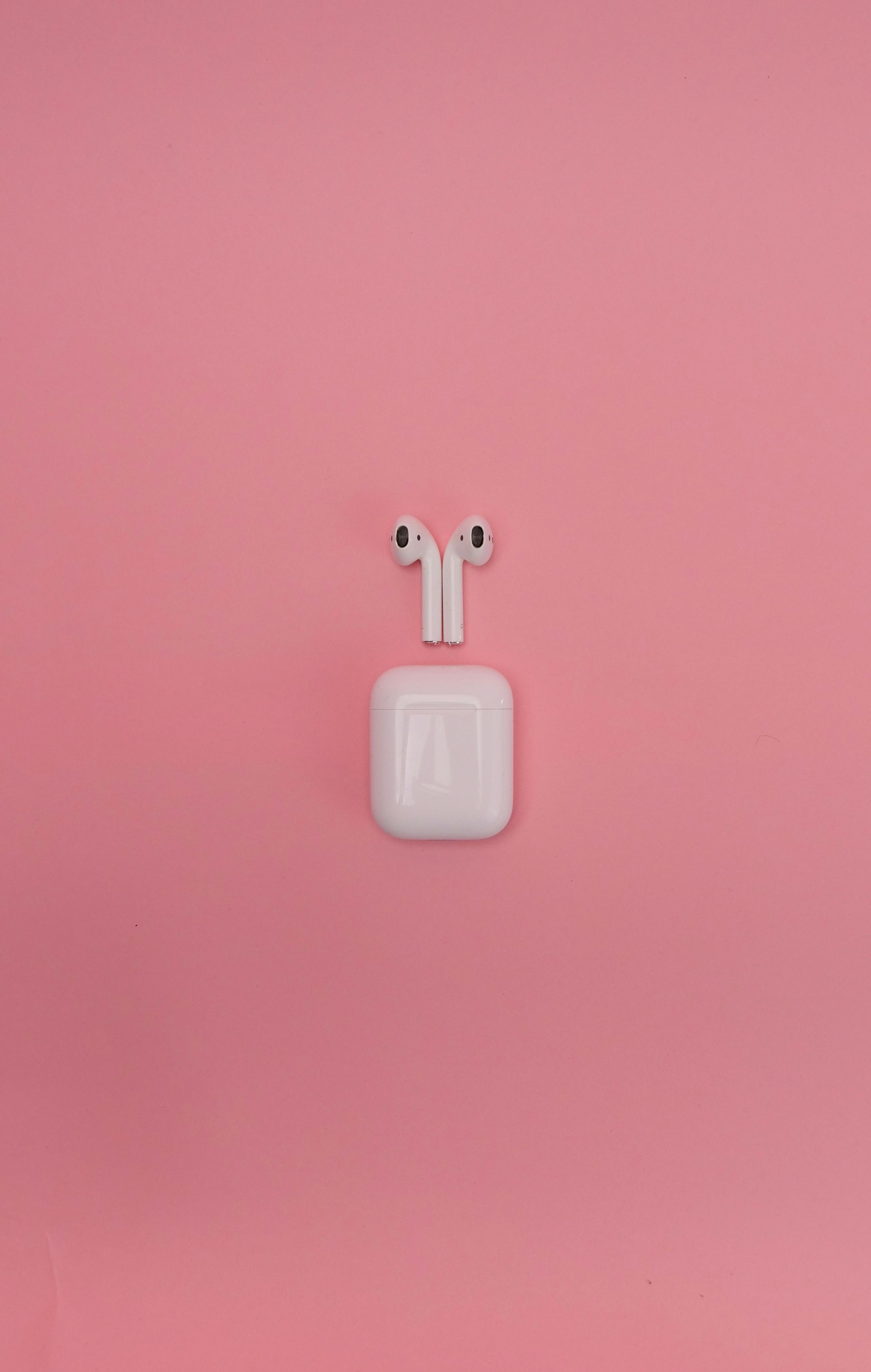 Close-Up Photograph of Earbuds · Free Stock Photo