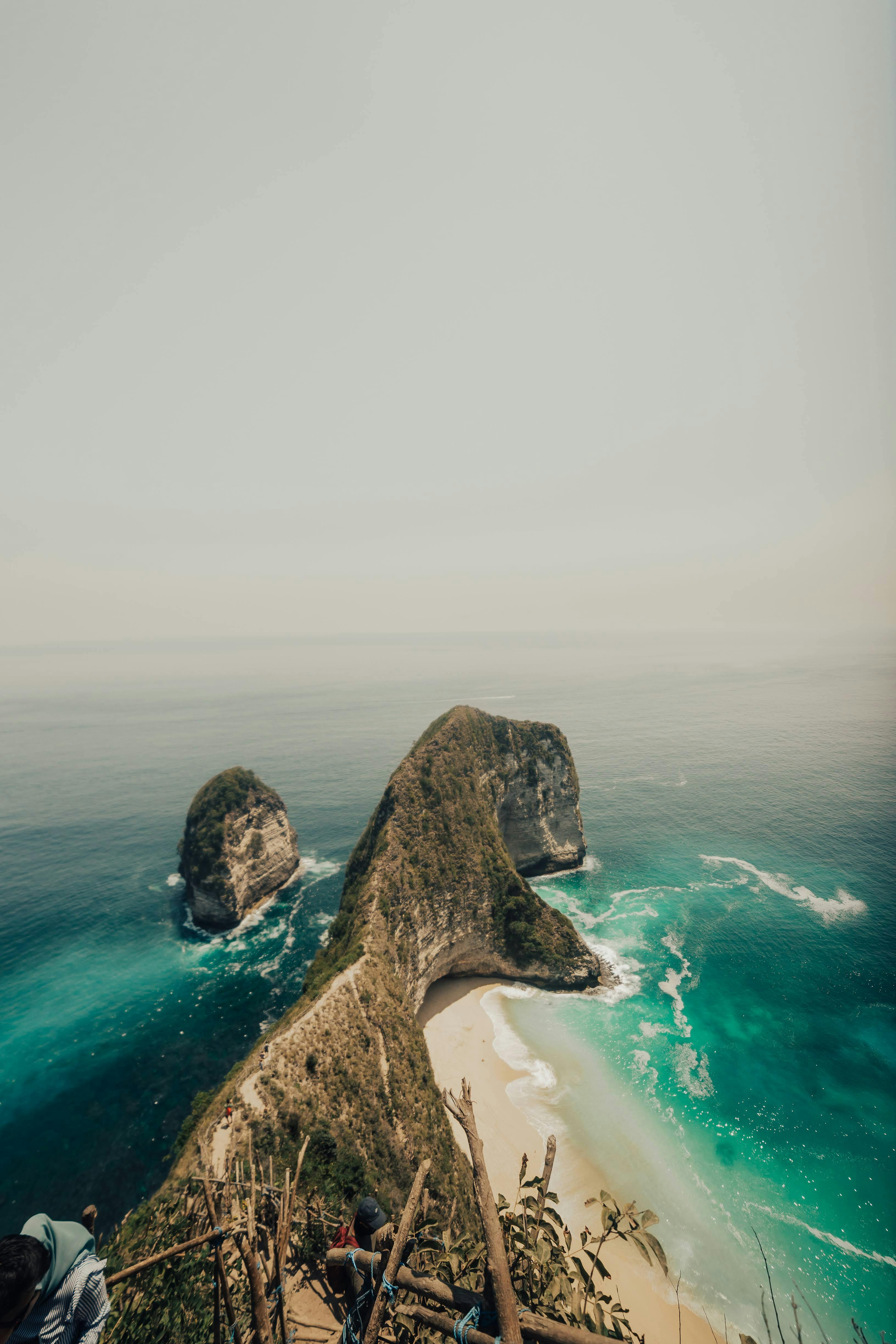 A View of the Kelingking Beach in the Nusa Penida Island · Free Stock Photo