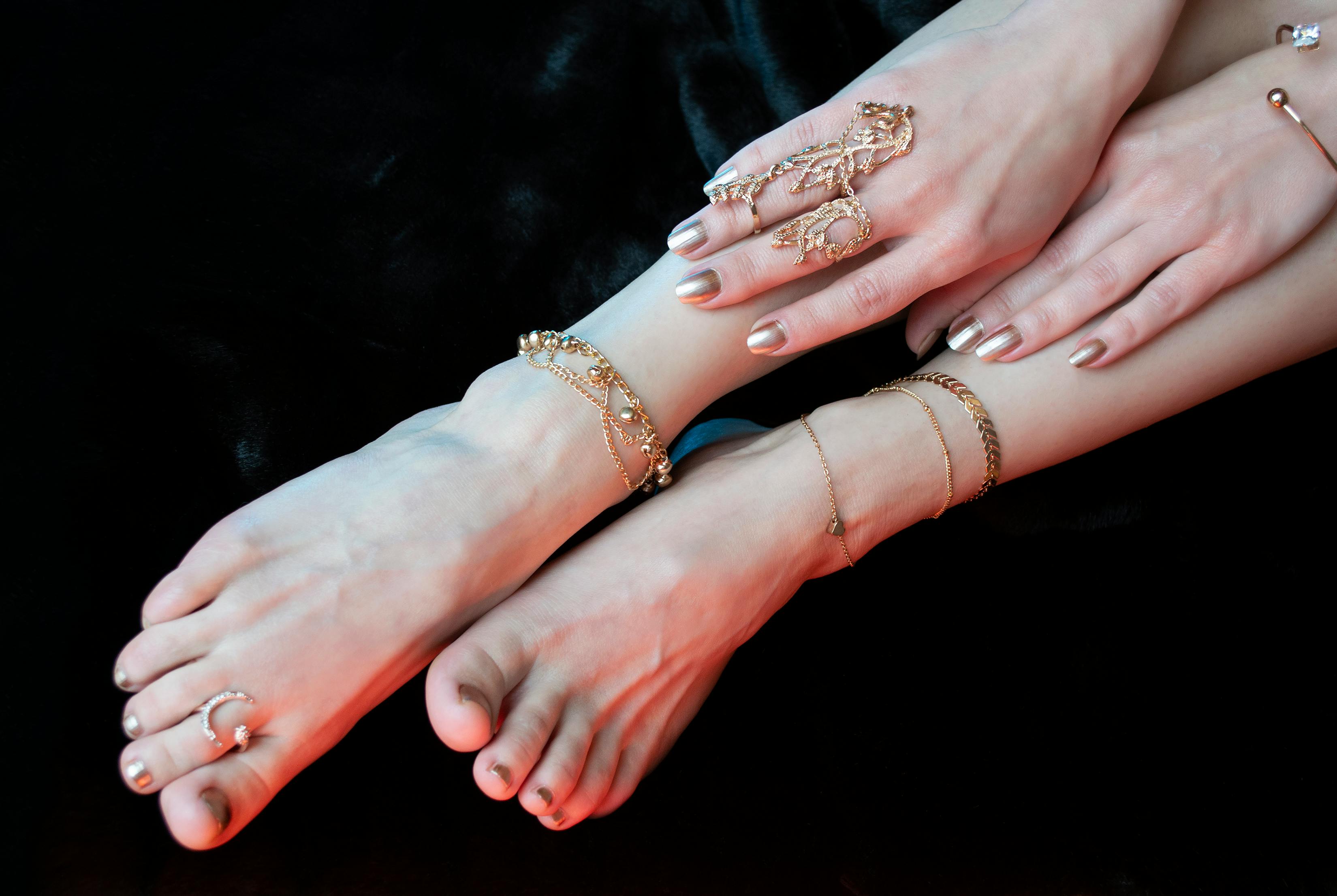 Golden Anklets Photos, Download Free Golden Anklets Stock Photos & HD ...