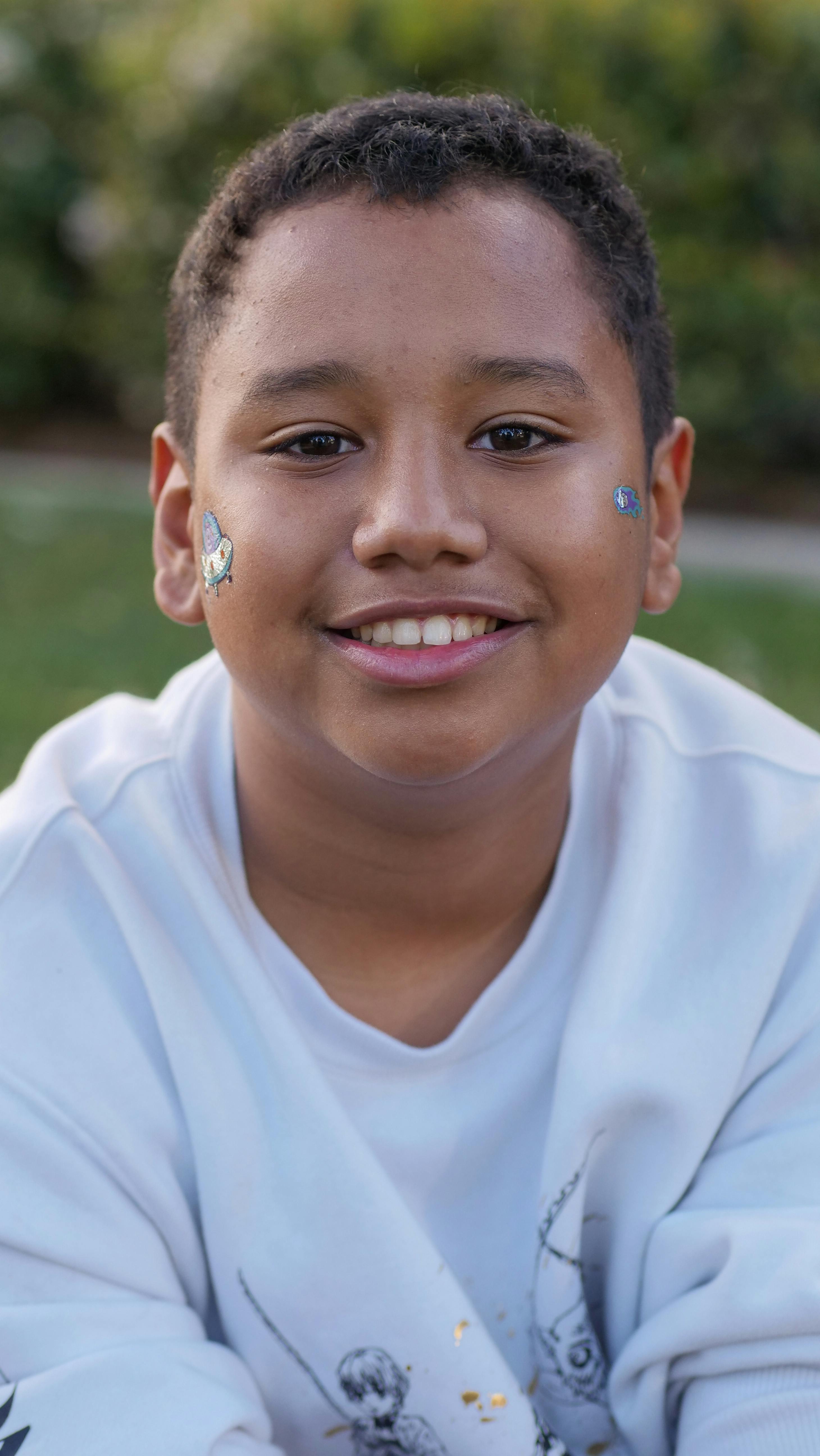 Men look · Free Stock Photo