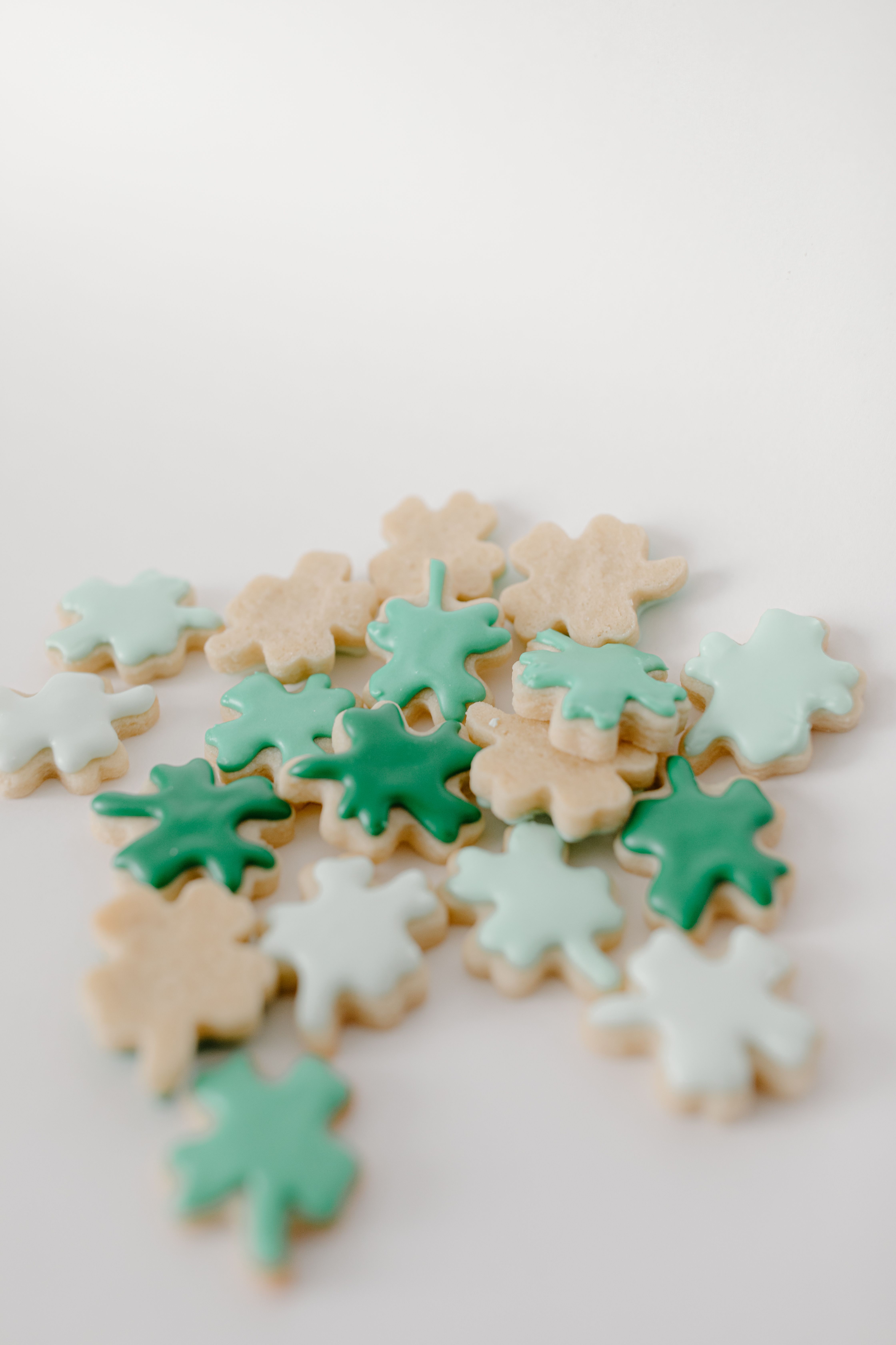 Close-Up Shot of Cookies · Free Stock Photo