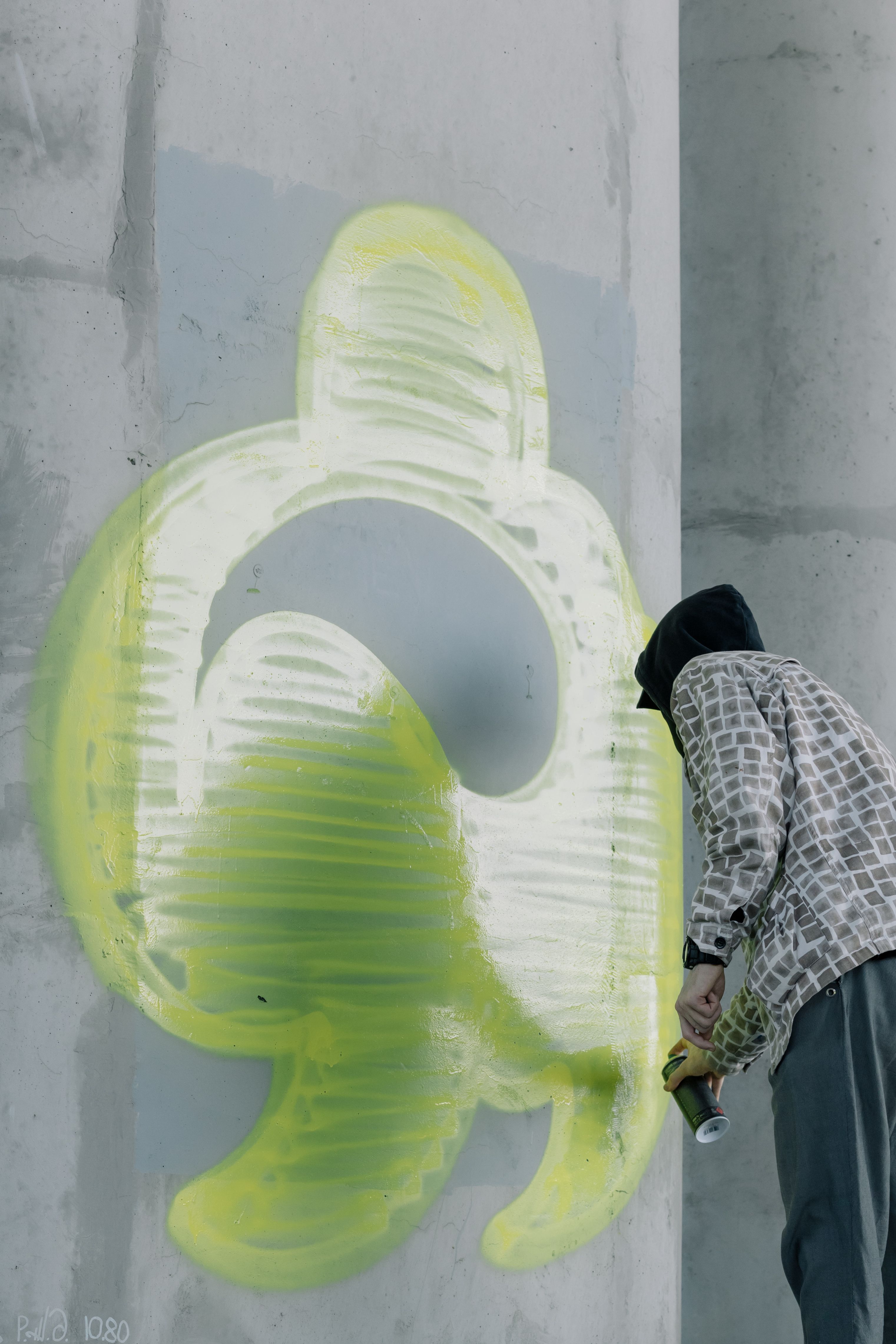 An Artist Drawing a Concrete Dome · Free Stock Photo