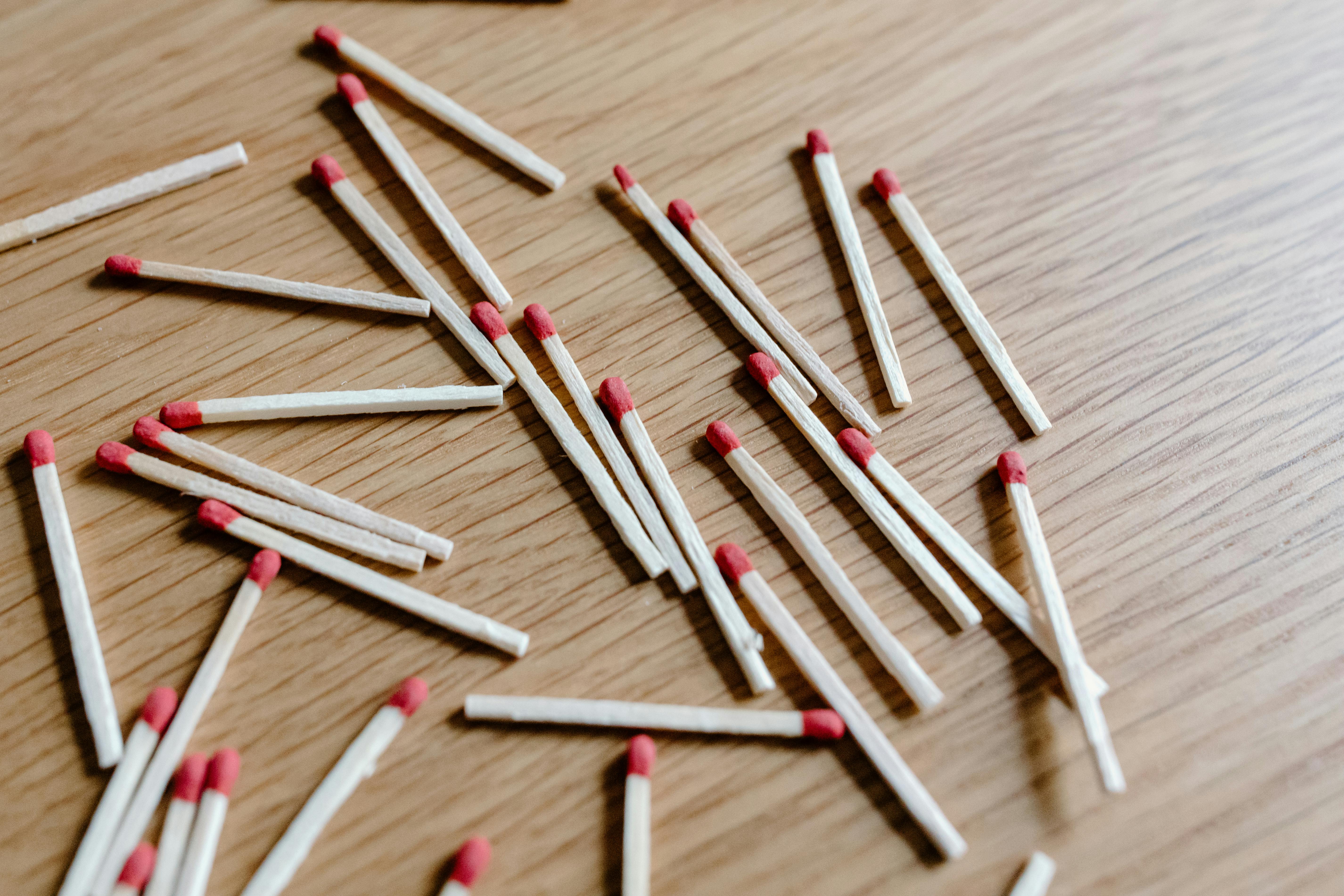 White and Brown Matchsticks · Free Stock Photo