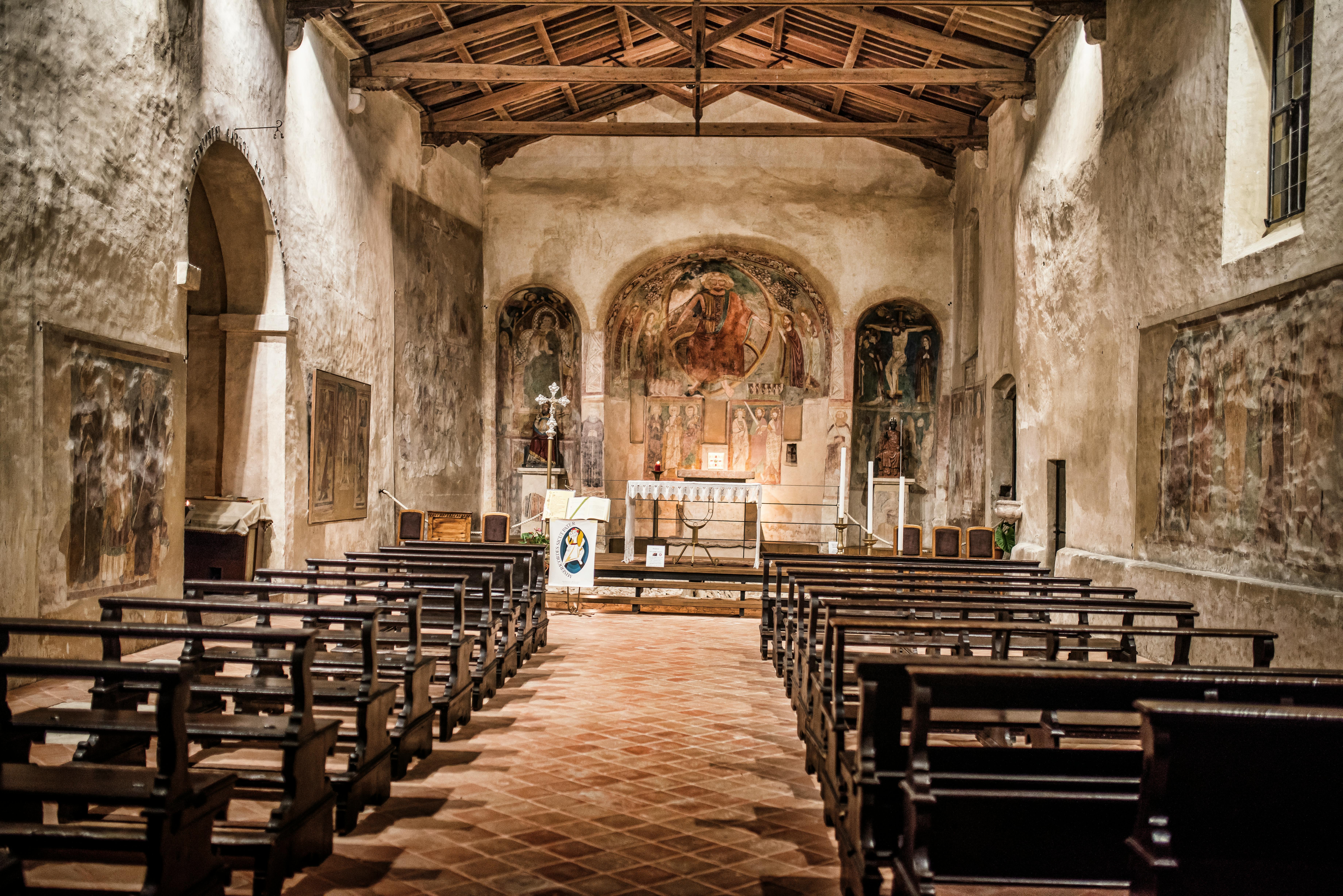 Church Interior · Free Stock Photo