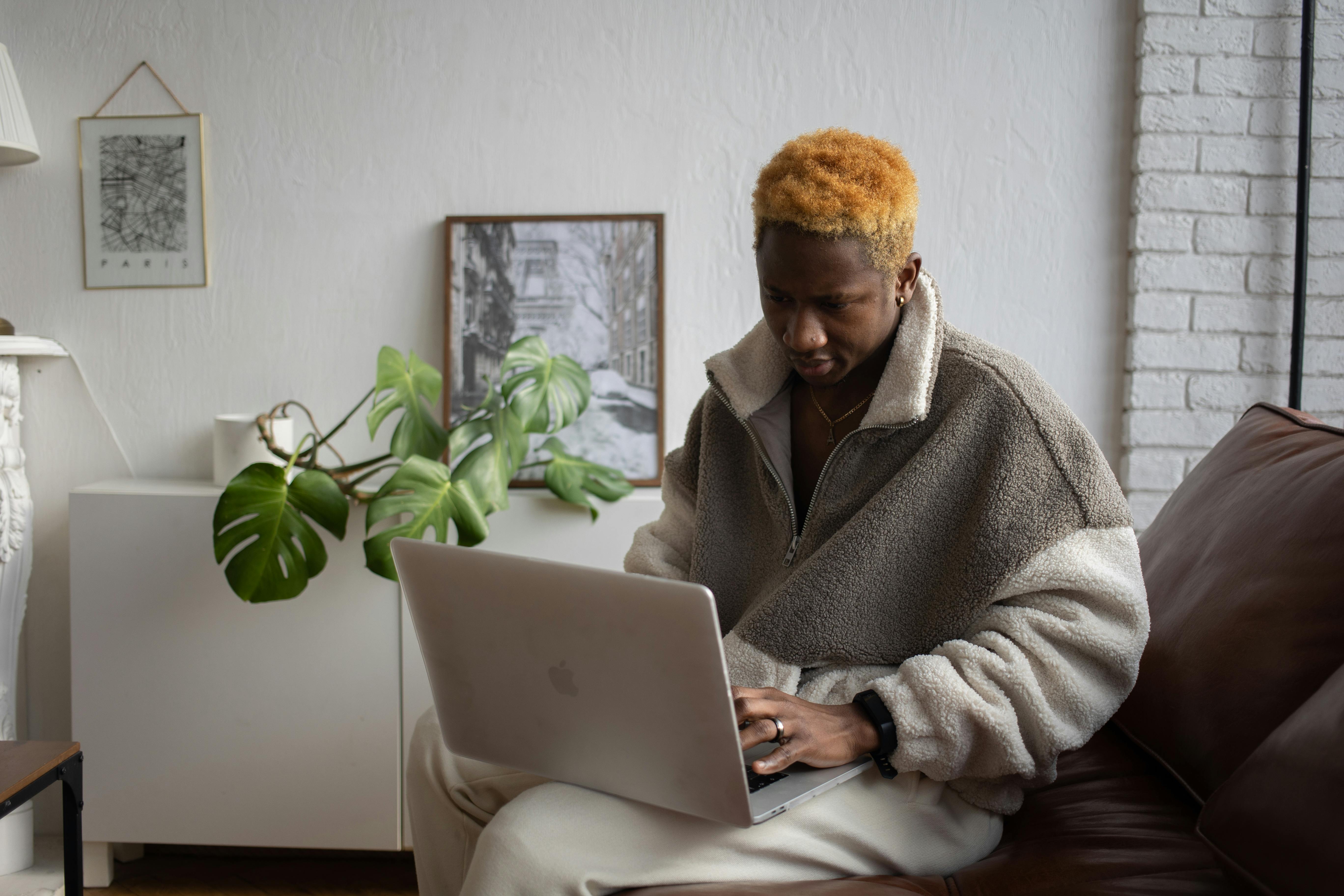 Black Man Using Macbook Photos, Download The BEST Free Black Man Using ...