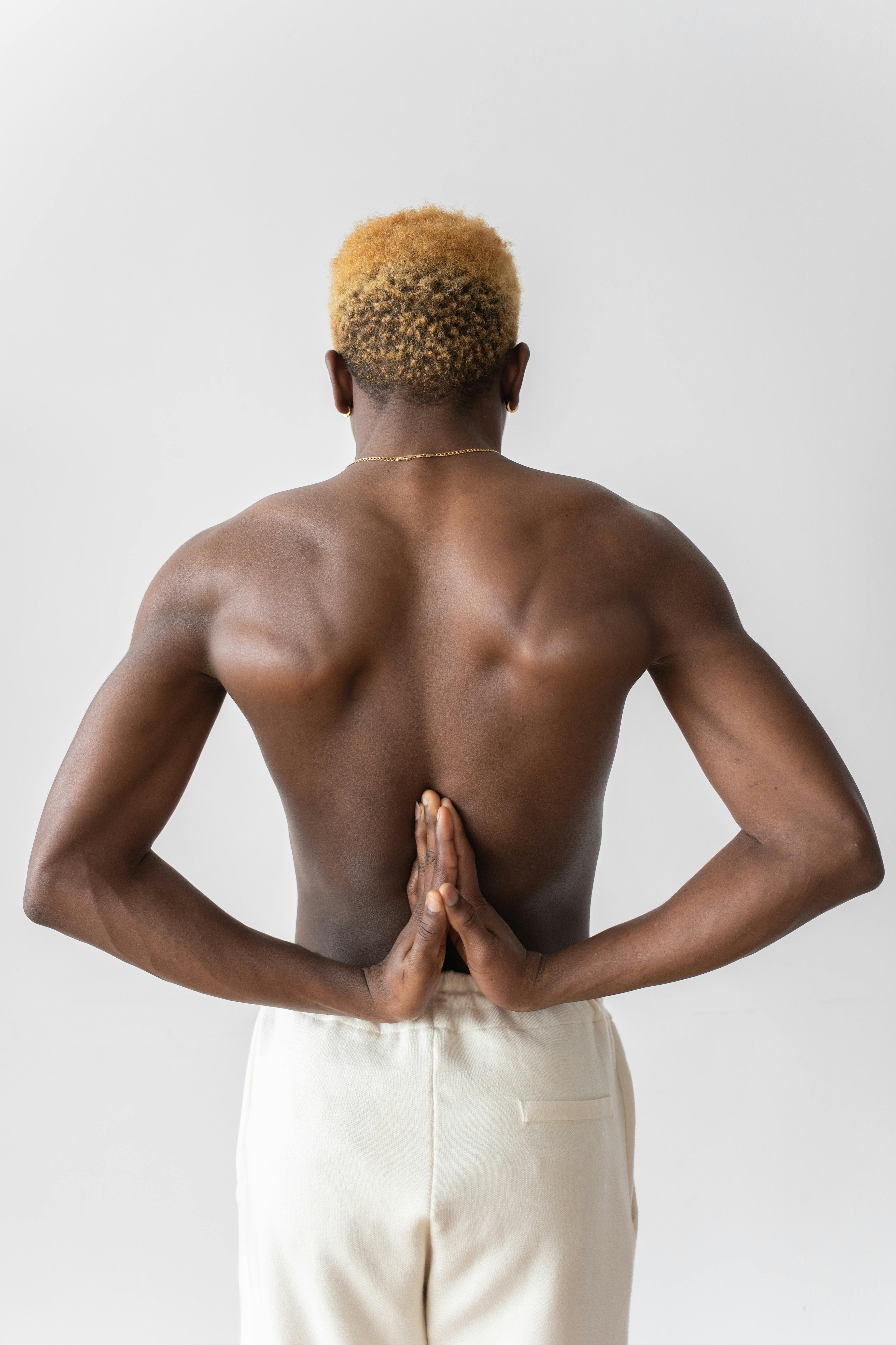 Wide Back of Bodybuilder · Free Stock Photo