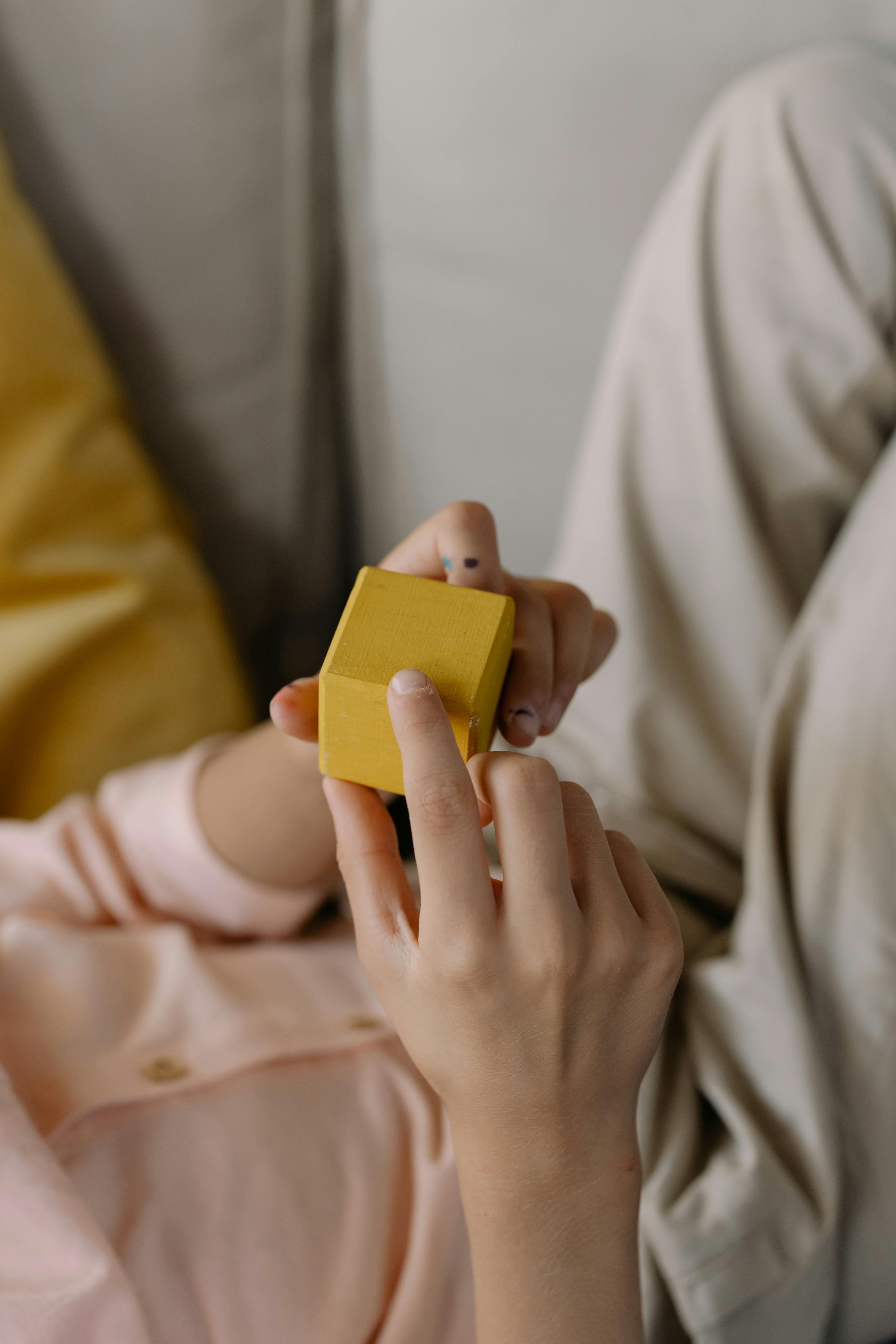 Hand Fidget Photos, Download The BEST Free Hand Fidget Stock Photos ...