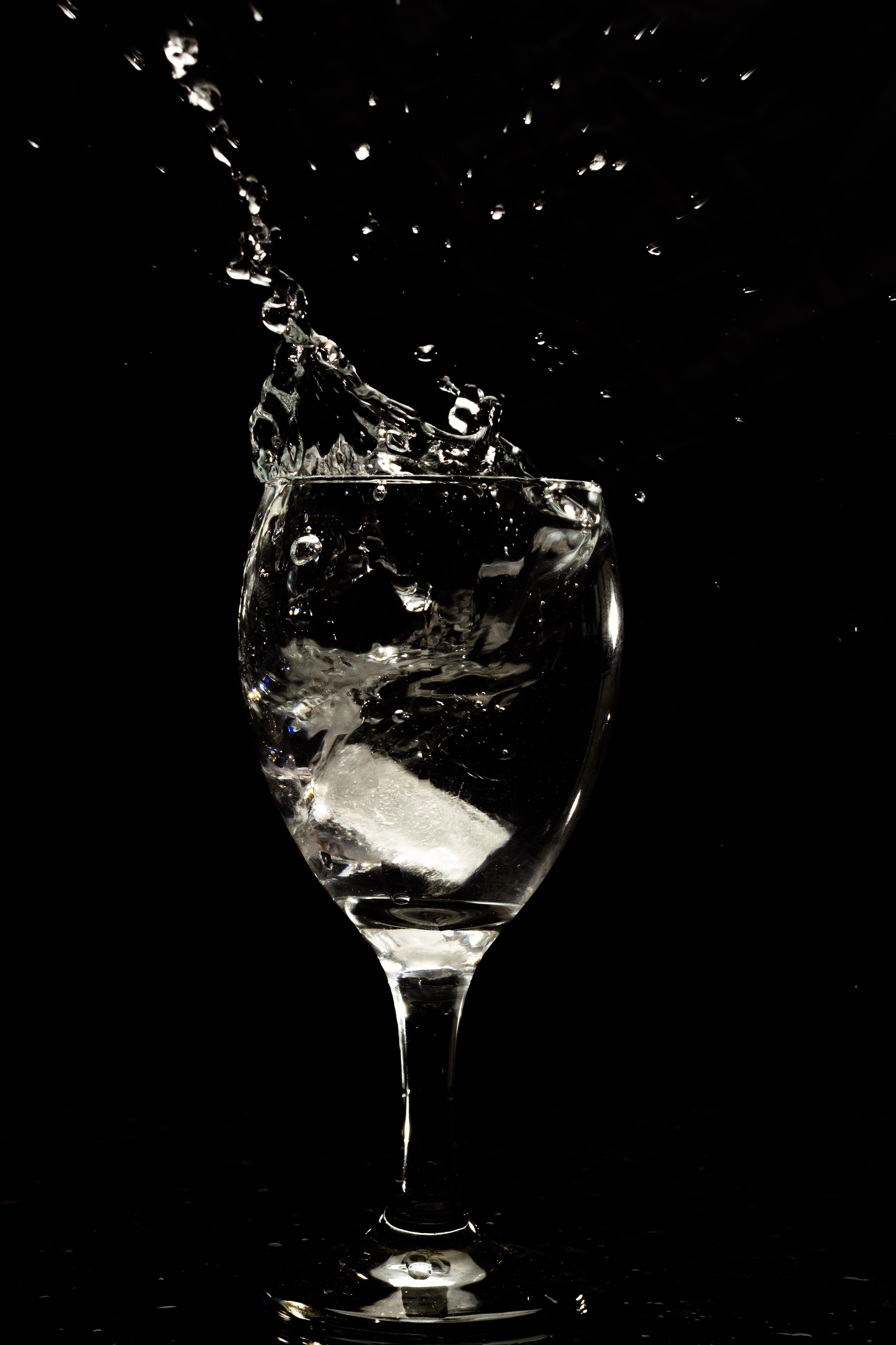 A Close-Up Shot of a Glass of Water · Free Stock Photo
