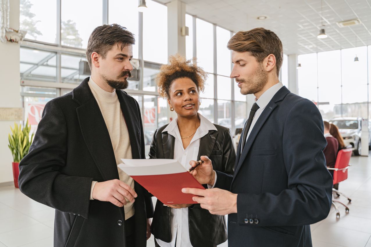 Why Do People Lease a Car? Leasing Benefits and Expectations