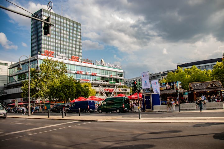 Daily Mall Hours: What Time Do the Stores in the Mall Open