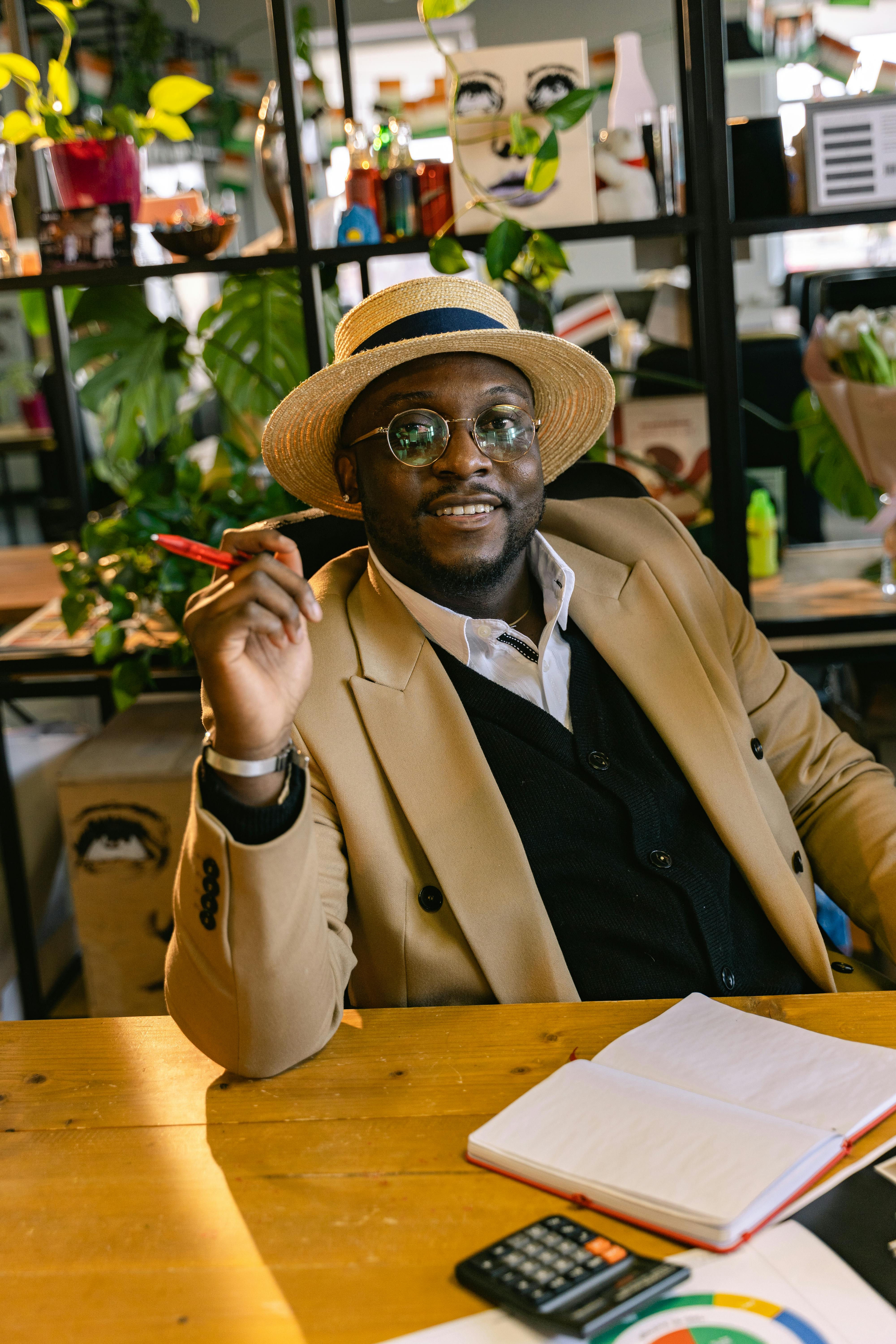 Relaxing Work Ambiance Photos, Download The BEST Free Relaxing Work ...