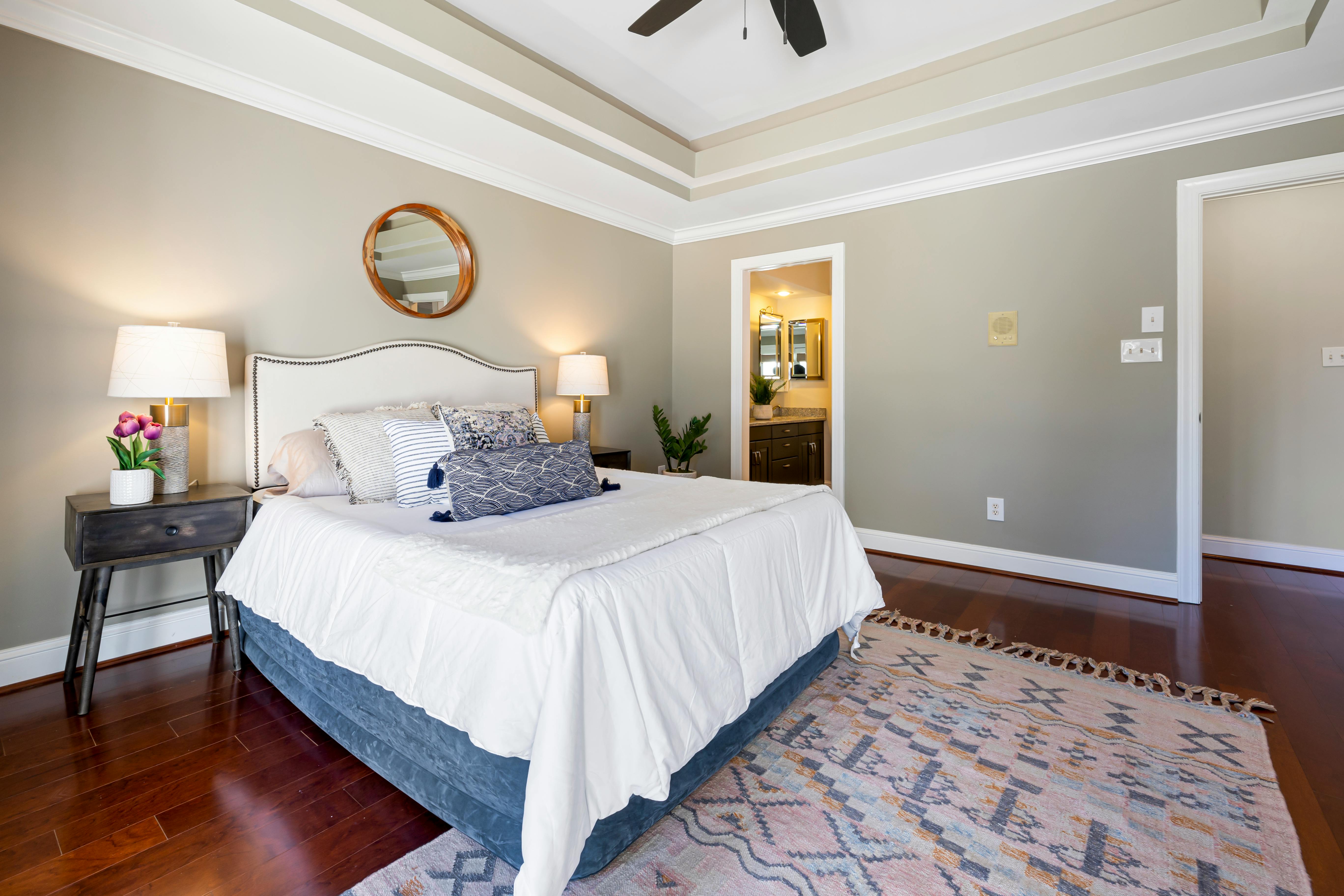 Pillows on Bed in Bedroom · Free Stock Photo