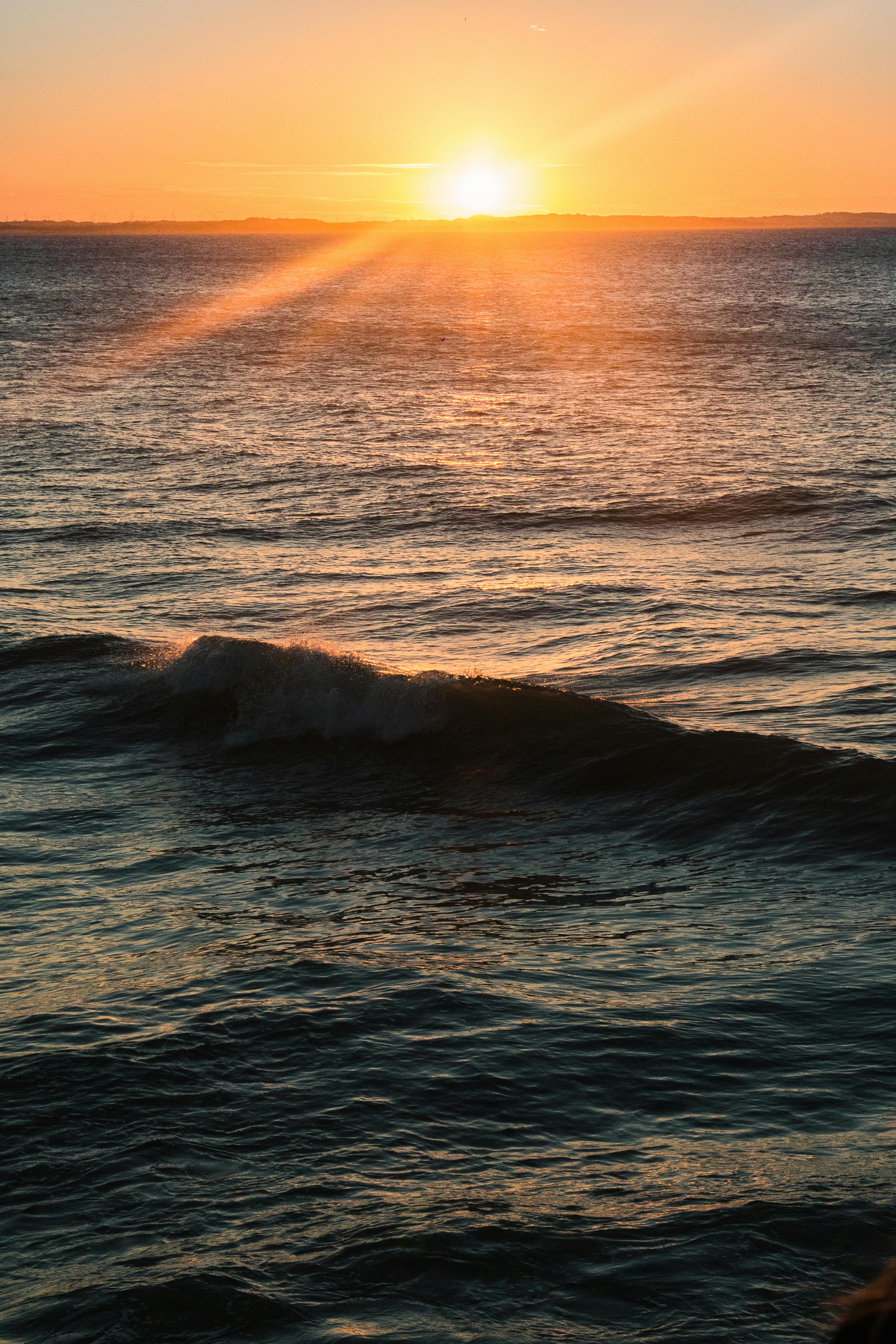 Ocean Waves Scenery · Free Stock Photo