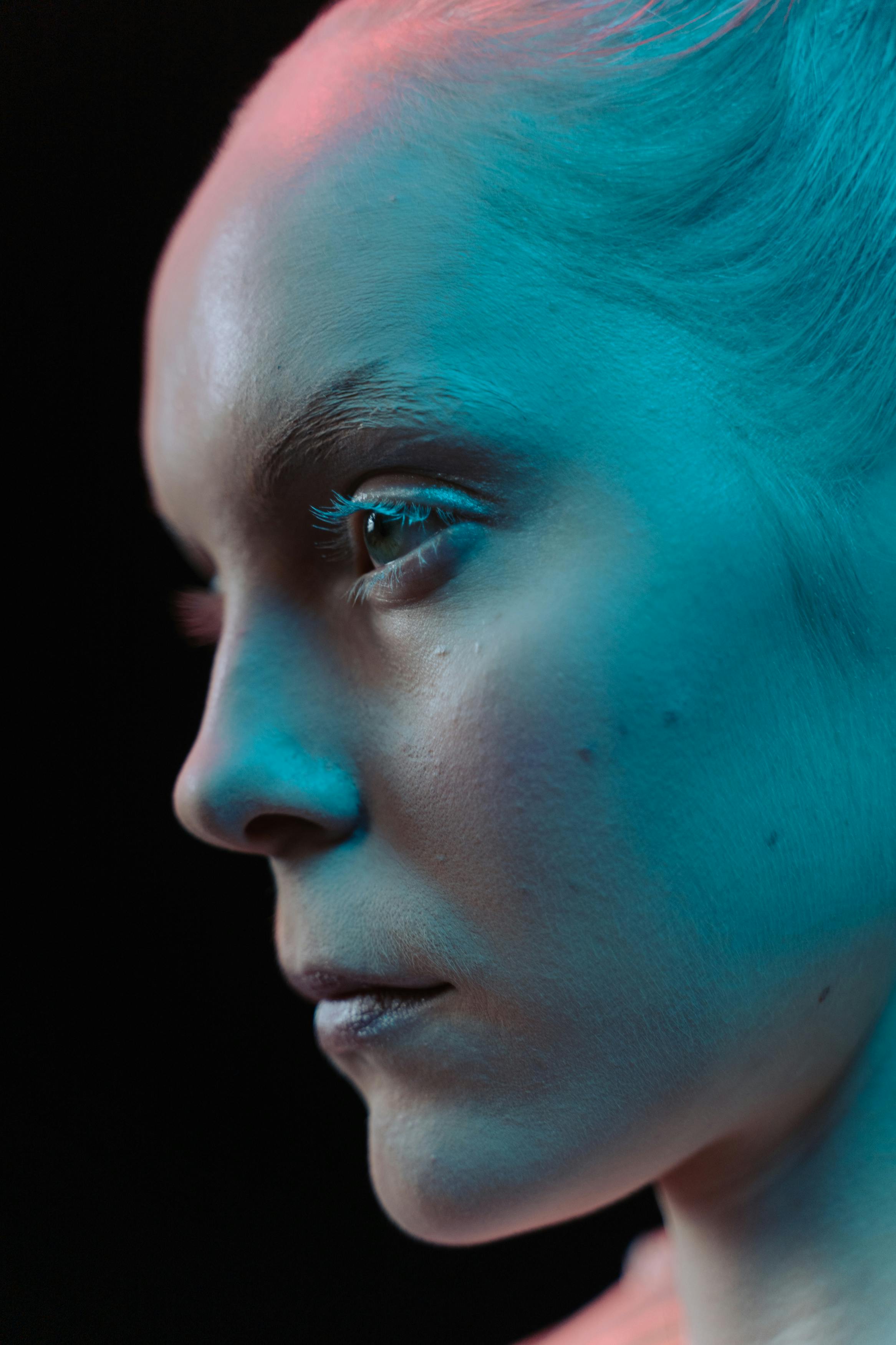 Side Profile Shot of a Woman's Face · Free Stock Photo