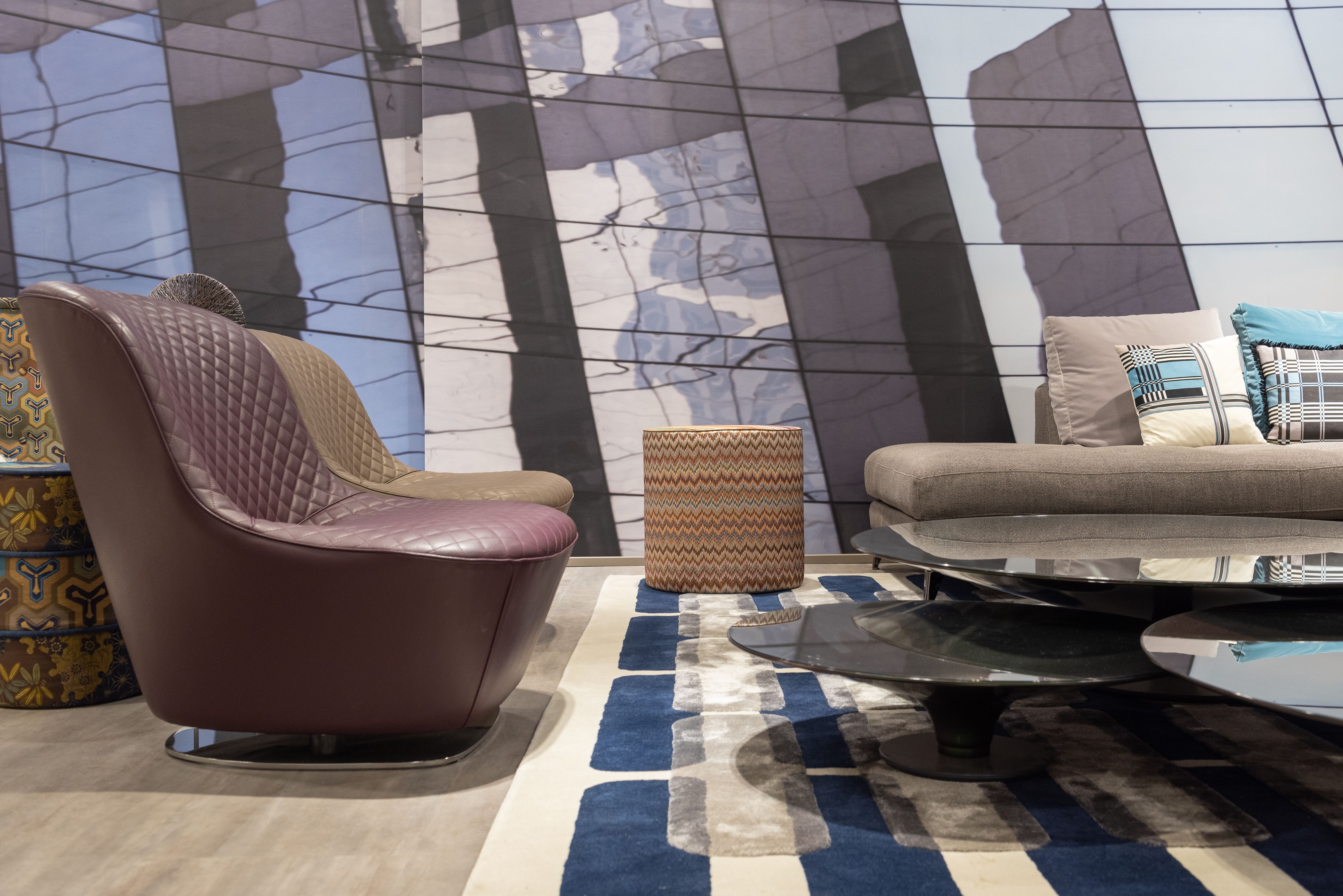 Lounge Chair in Front of Coffee Table · Free Stock Photo