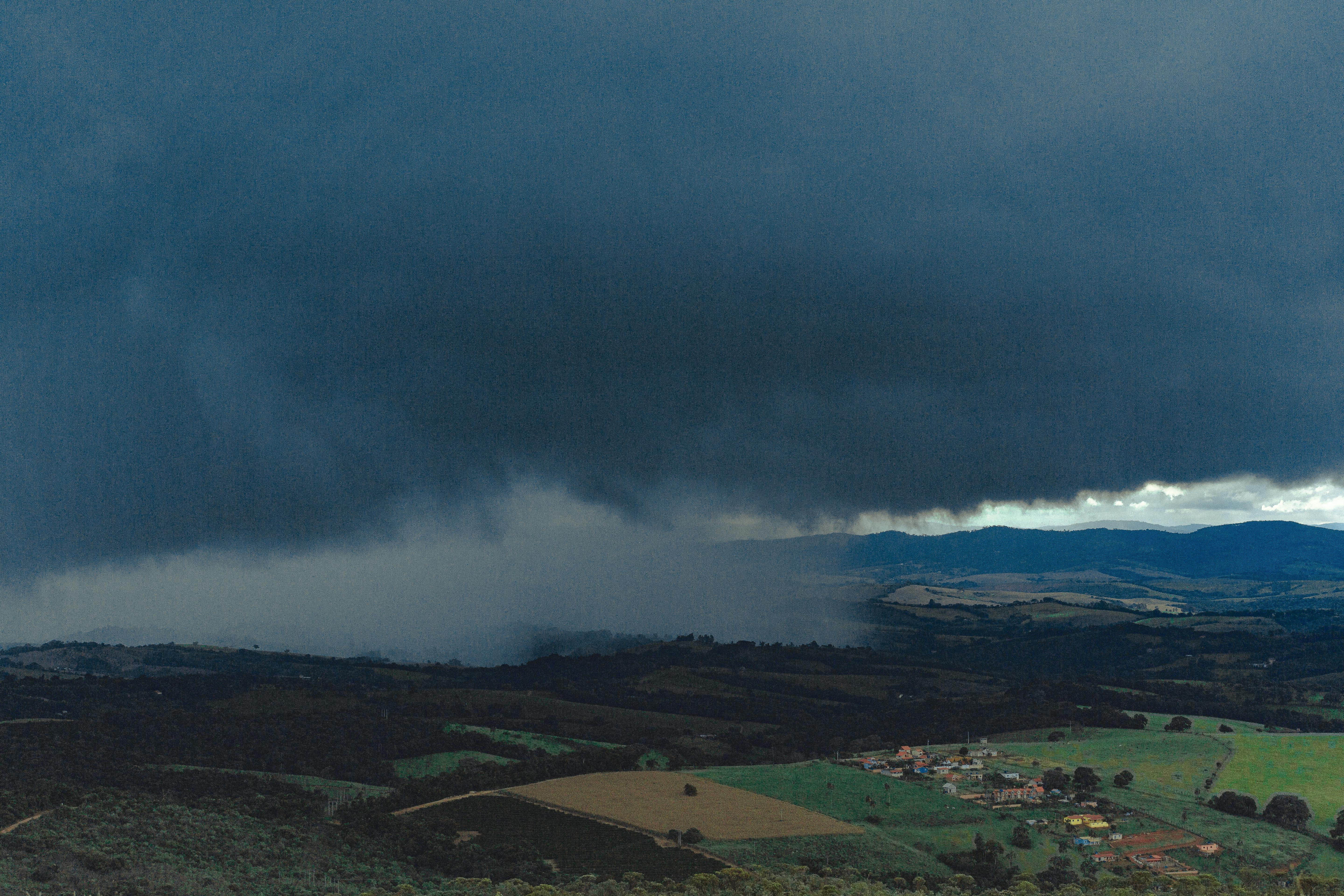 Rain over Plains · Free Stock Photo