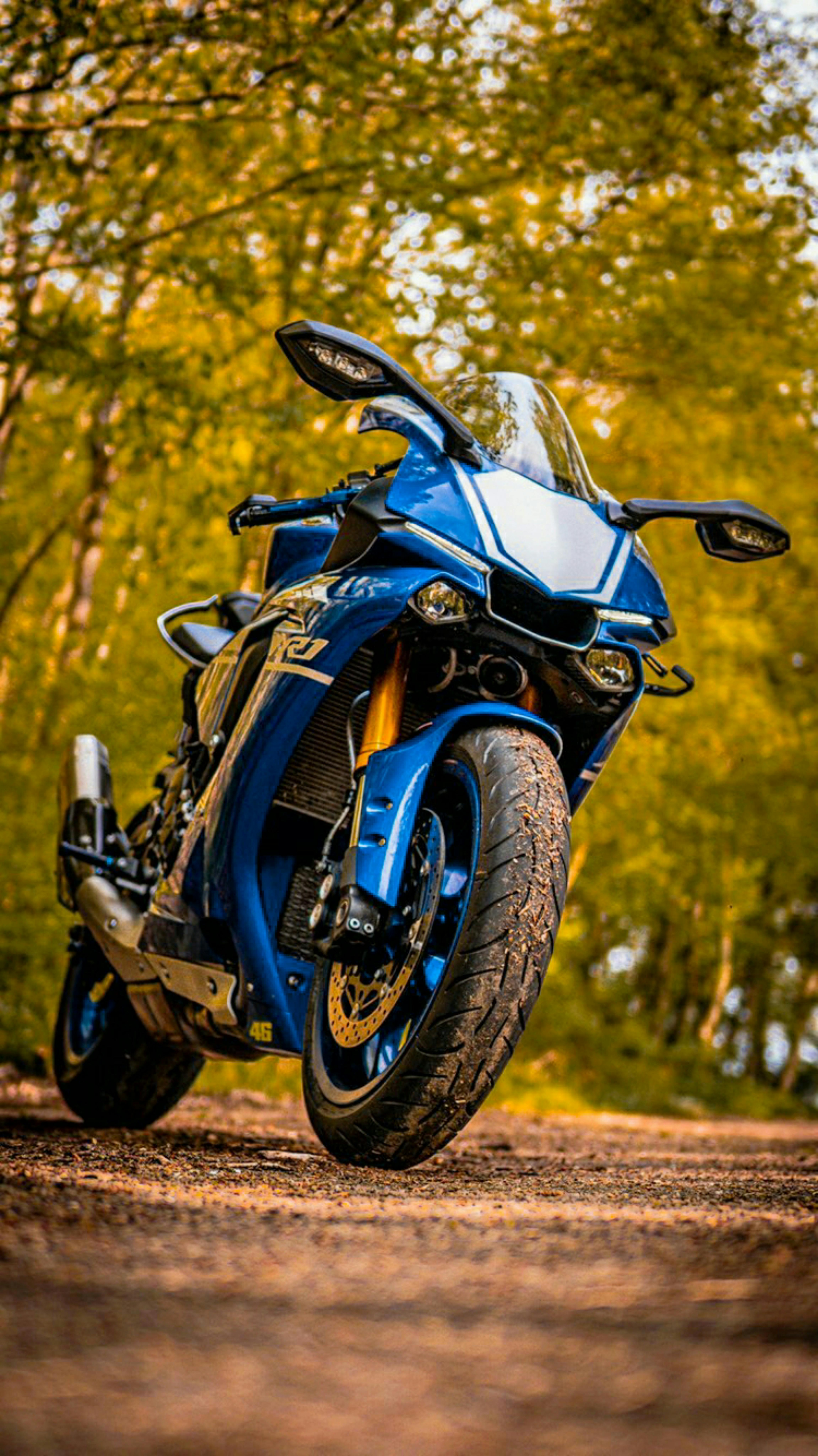 Blue and Black Sports Bike · Free Stock Photo
