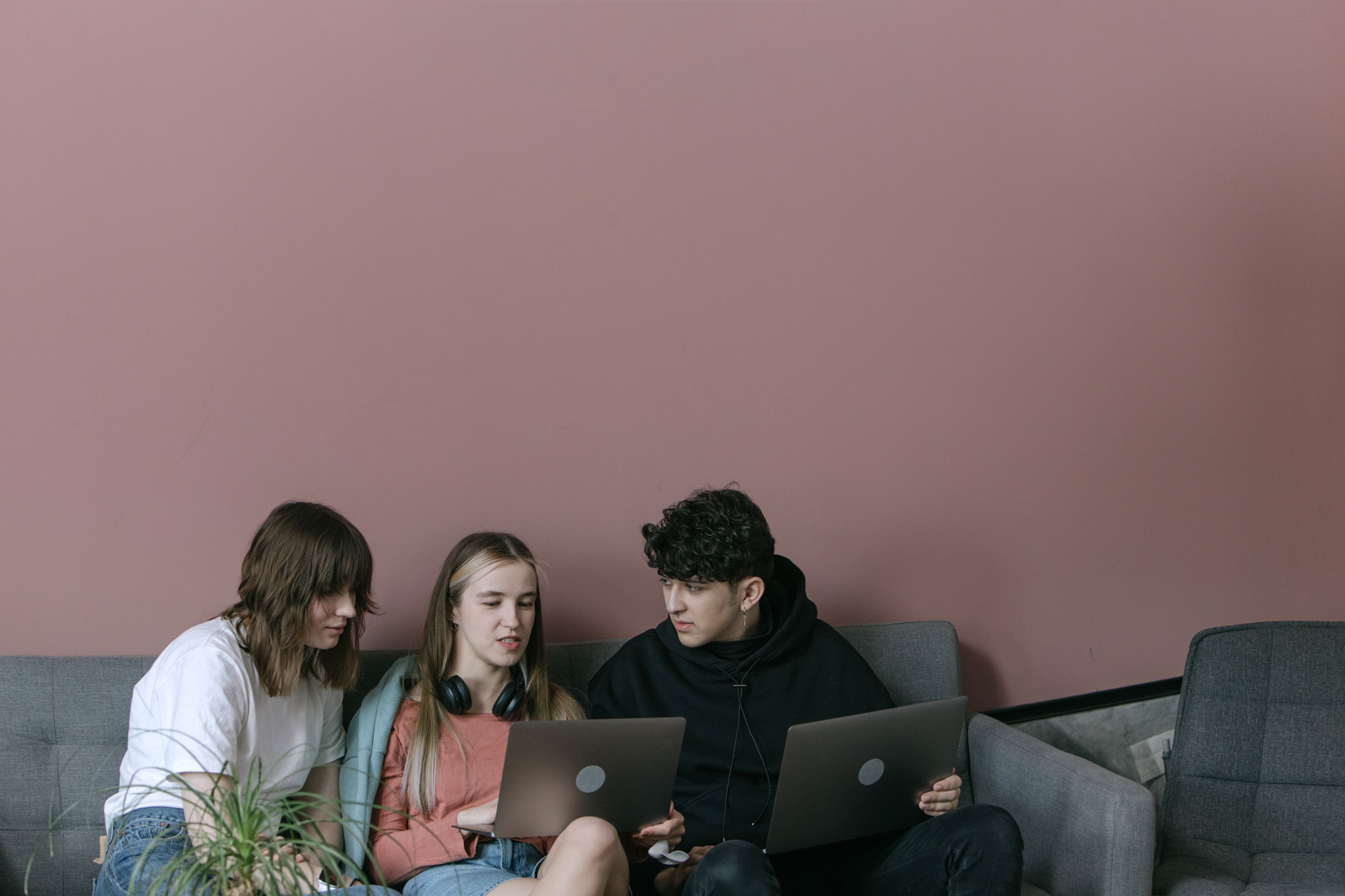 Millennials Photos, Download The BEST Free Millennials Stock Photos ...