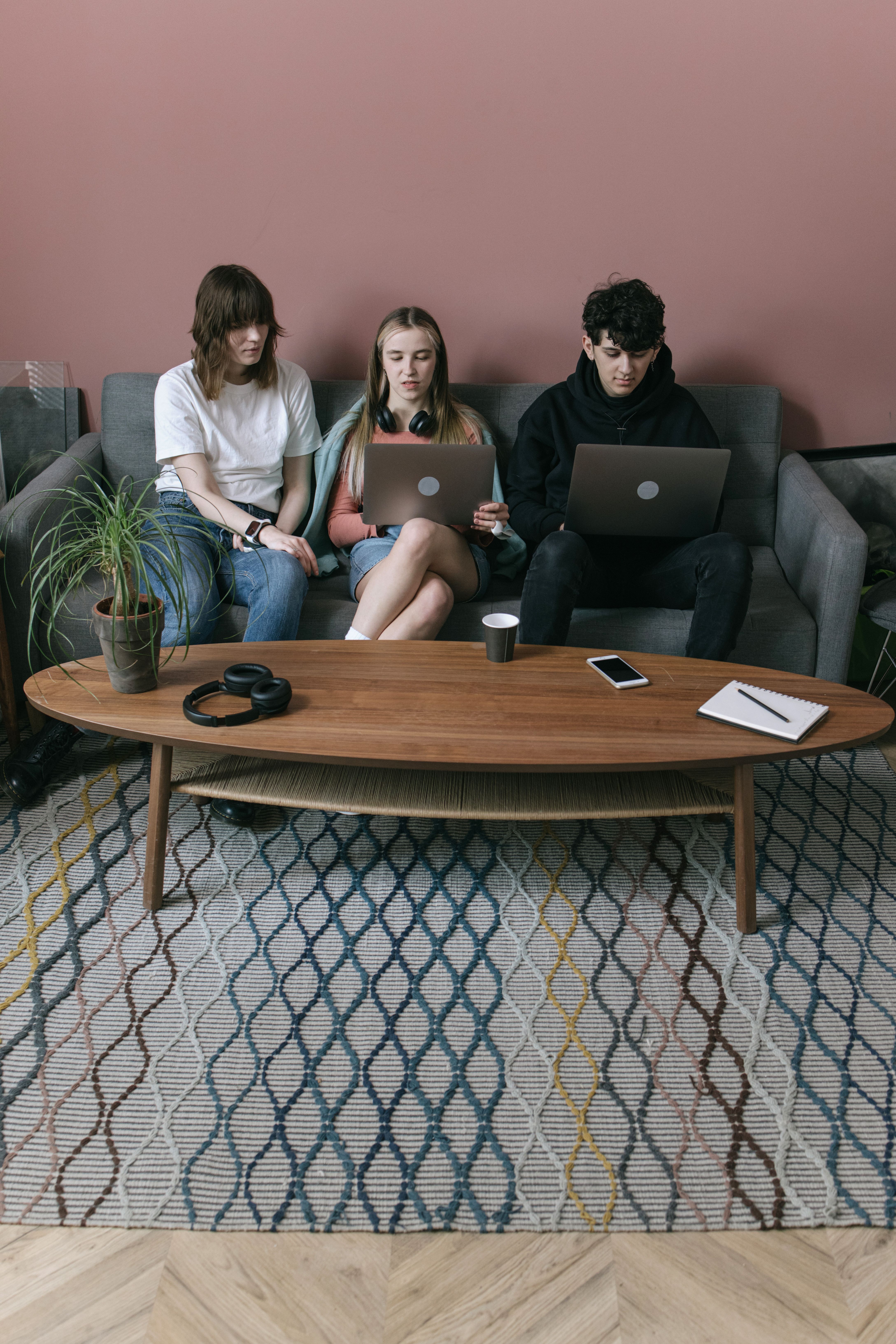 Millennials Photos, Download The BEST Free Millennials Stock Photos ...