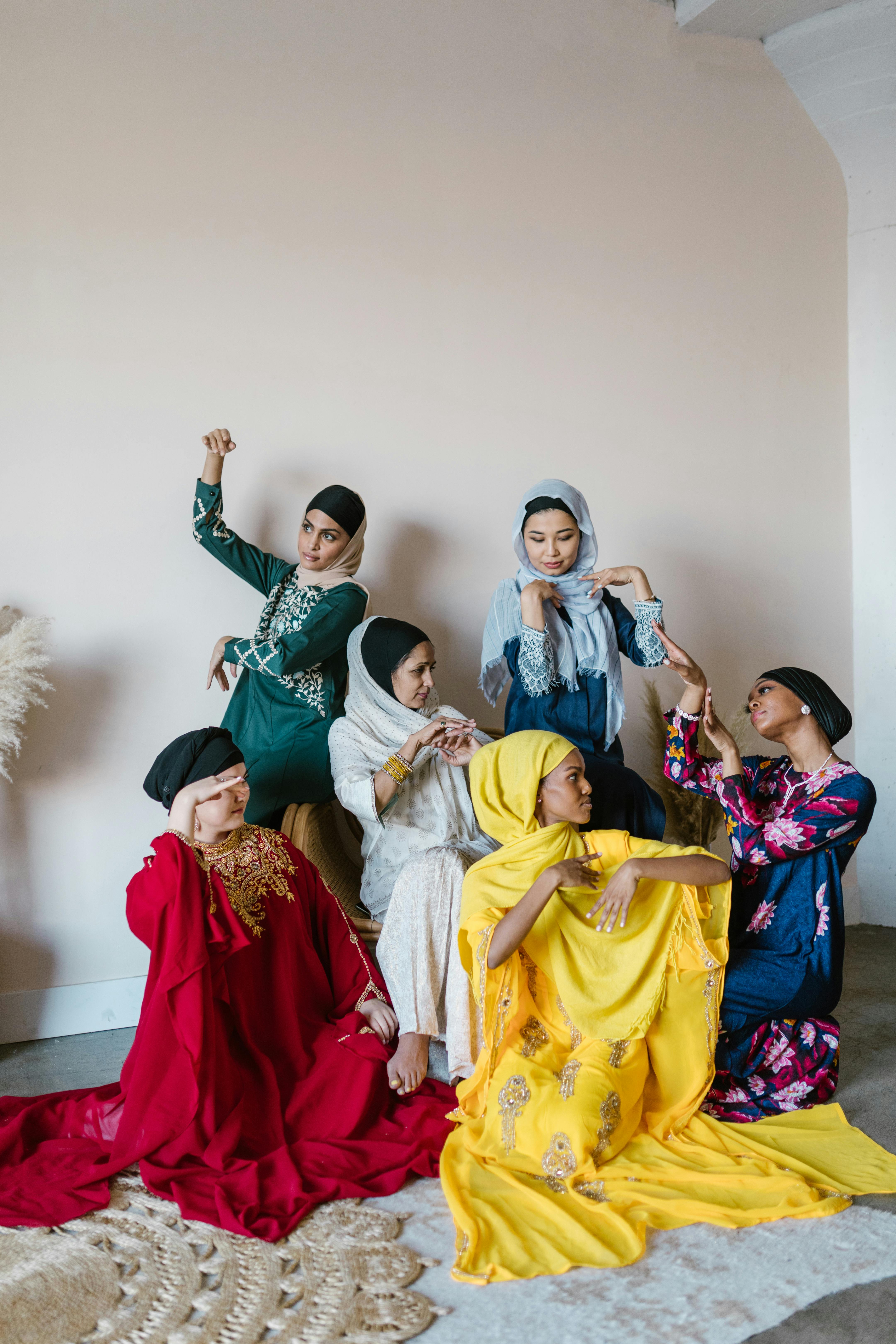 Muslim Group Photos, Download The BEST Free Muslim Group Stock Photos ...