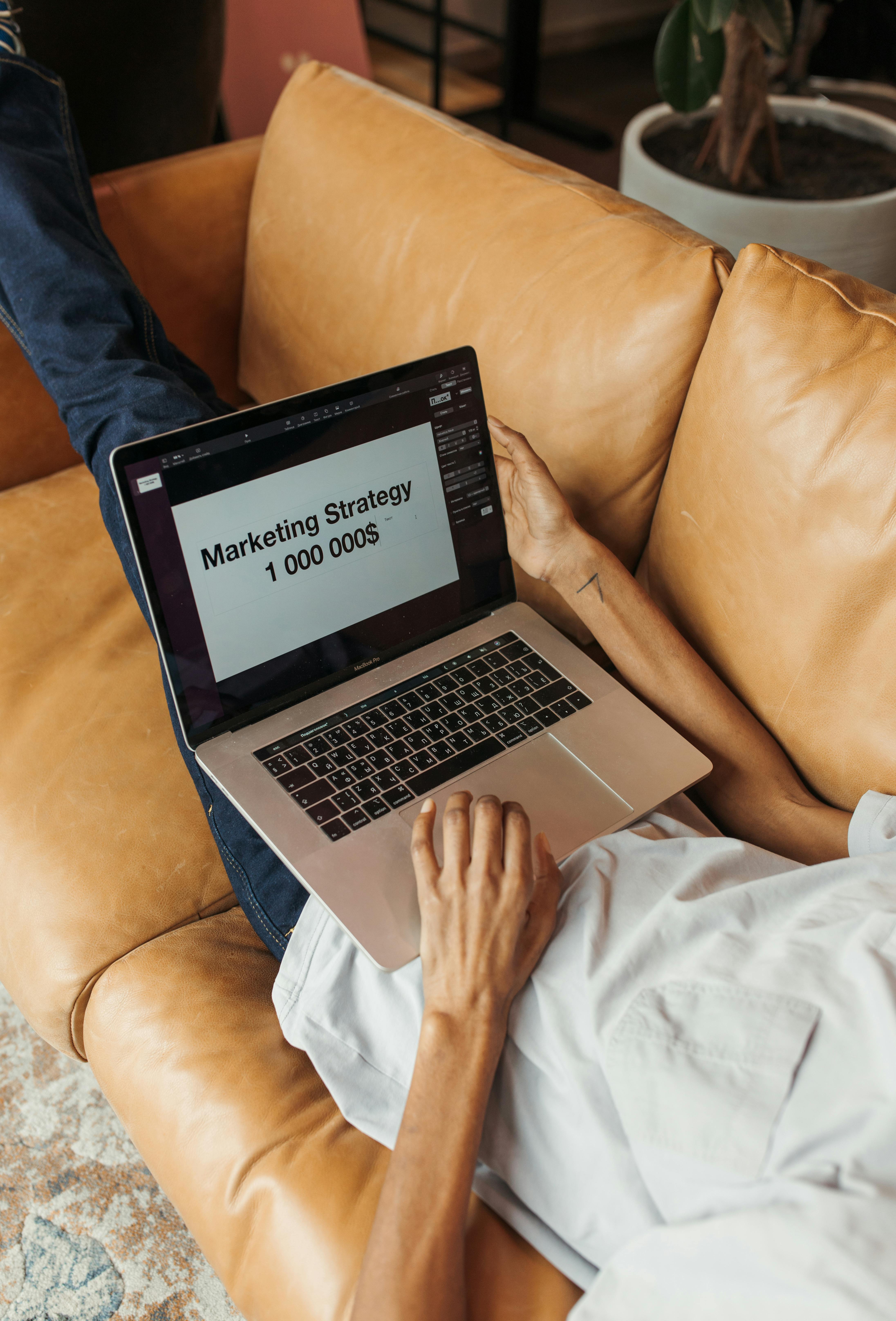 Black and Silver Laptop Computer · Free Stock Photo