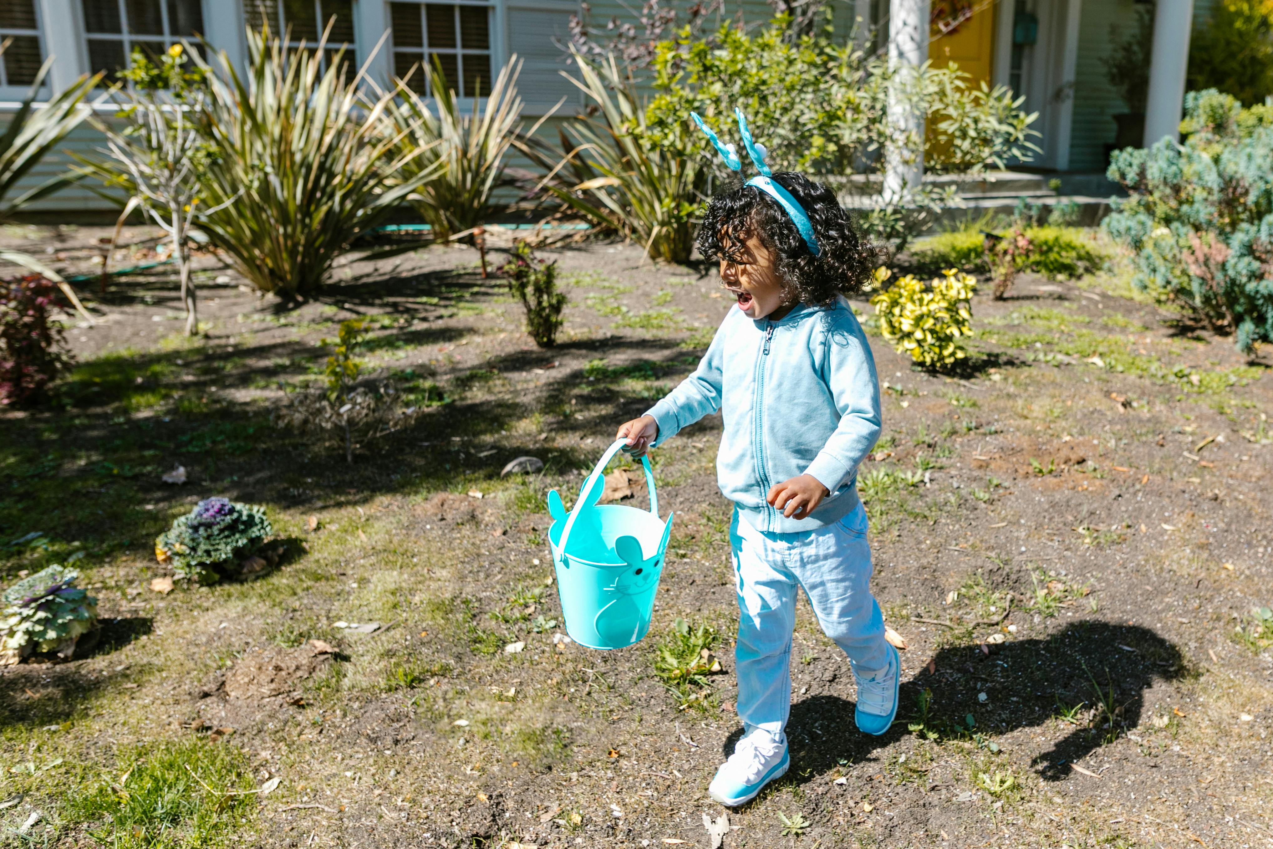 Easter Egg Hunt Photos, Download The BEST Free Easter Egg Hunt Stock ...