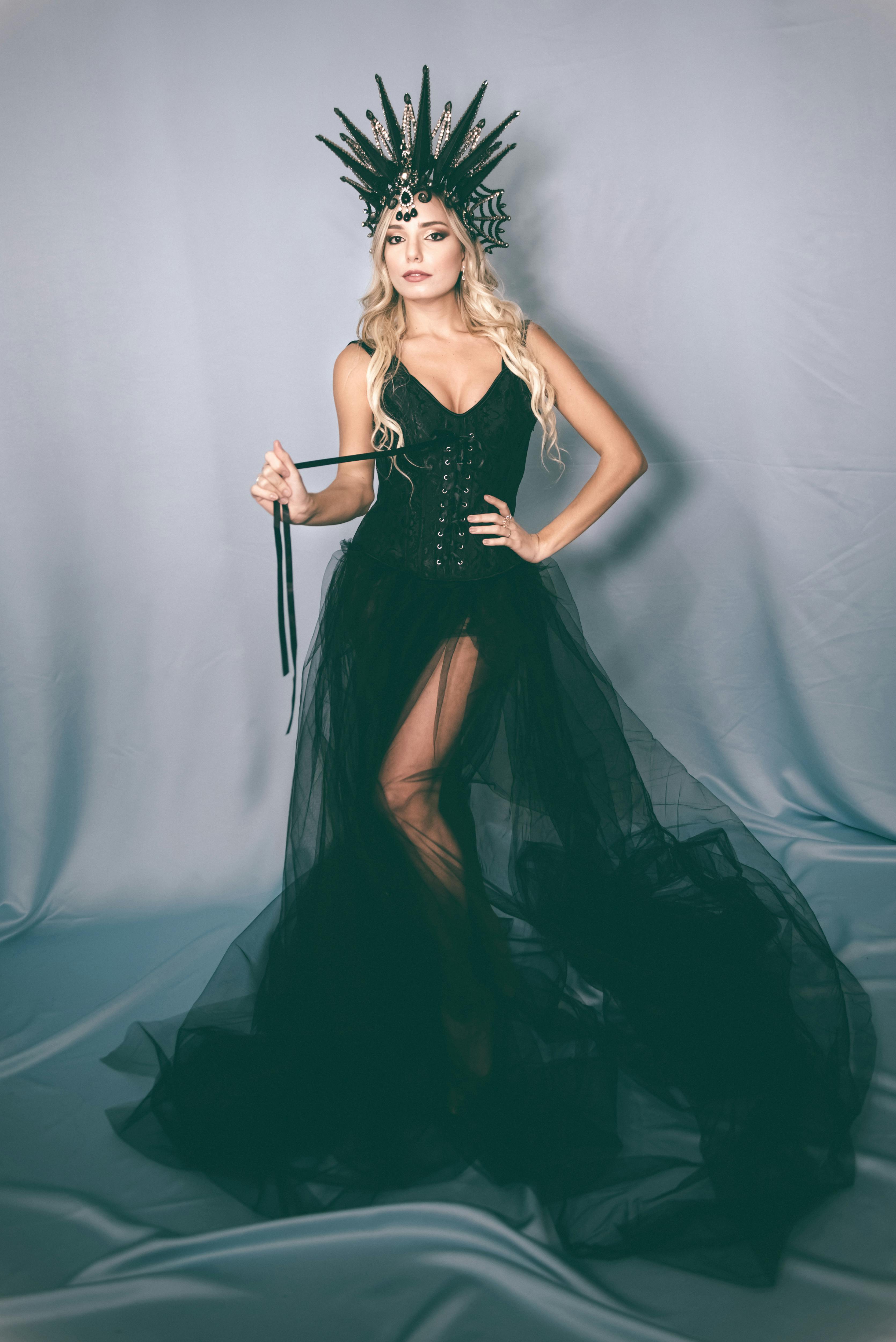 Dramatic Model Photos, Download Free Dramatic Model Stock Photos & HD ...