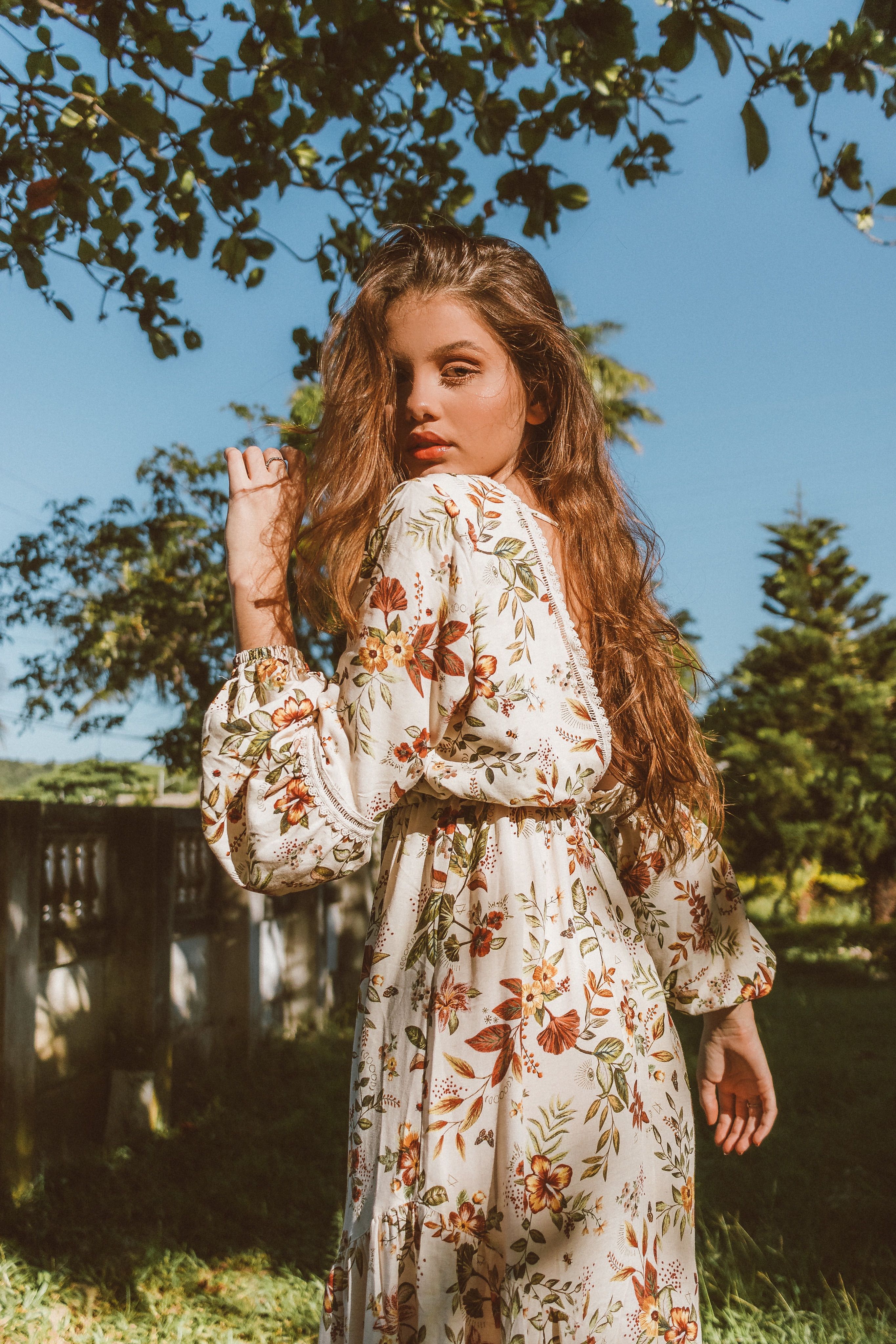 Pretty Woman Looking Back · Free Stock Photo