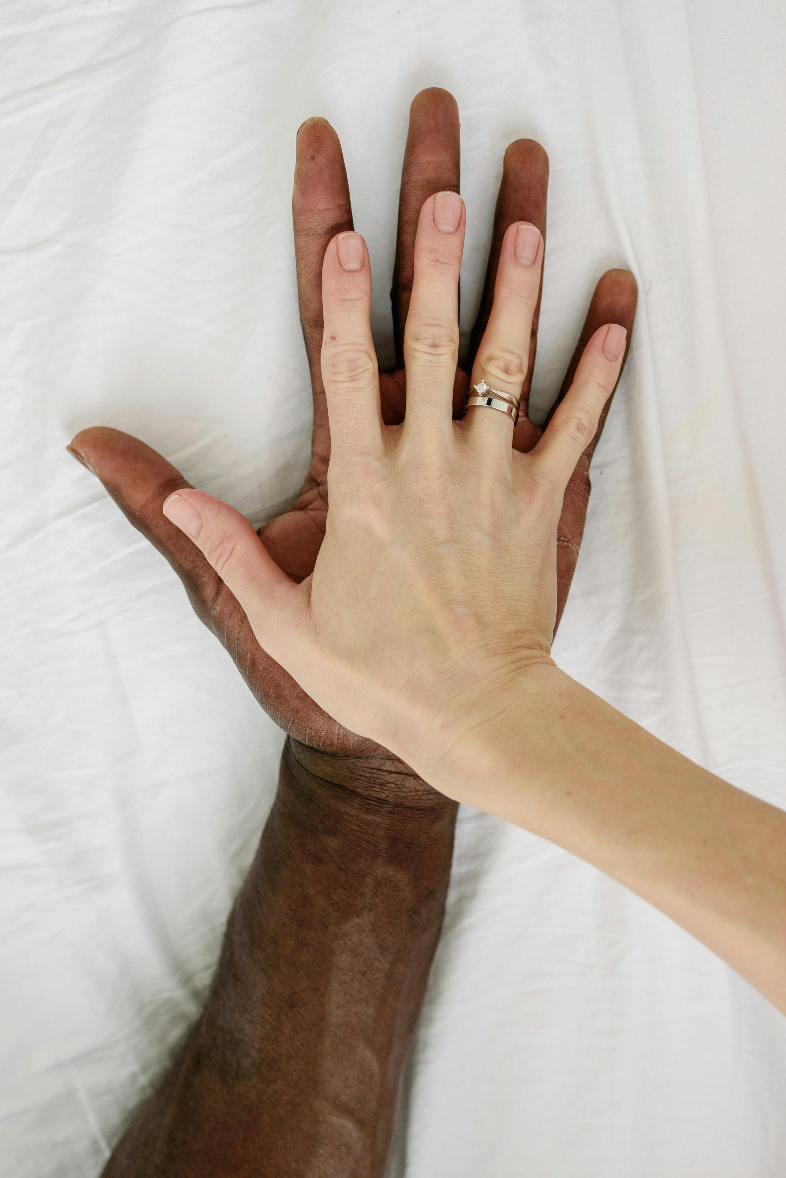 Hands of a Couple · Free Stock Photo
