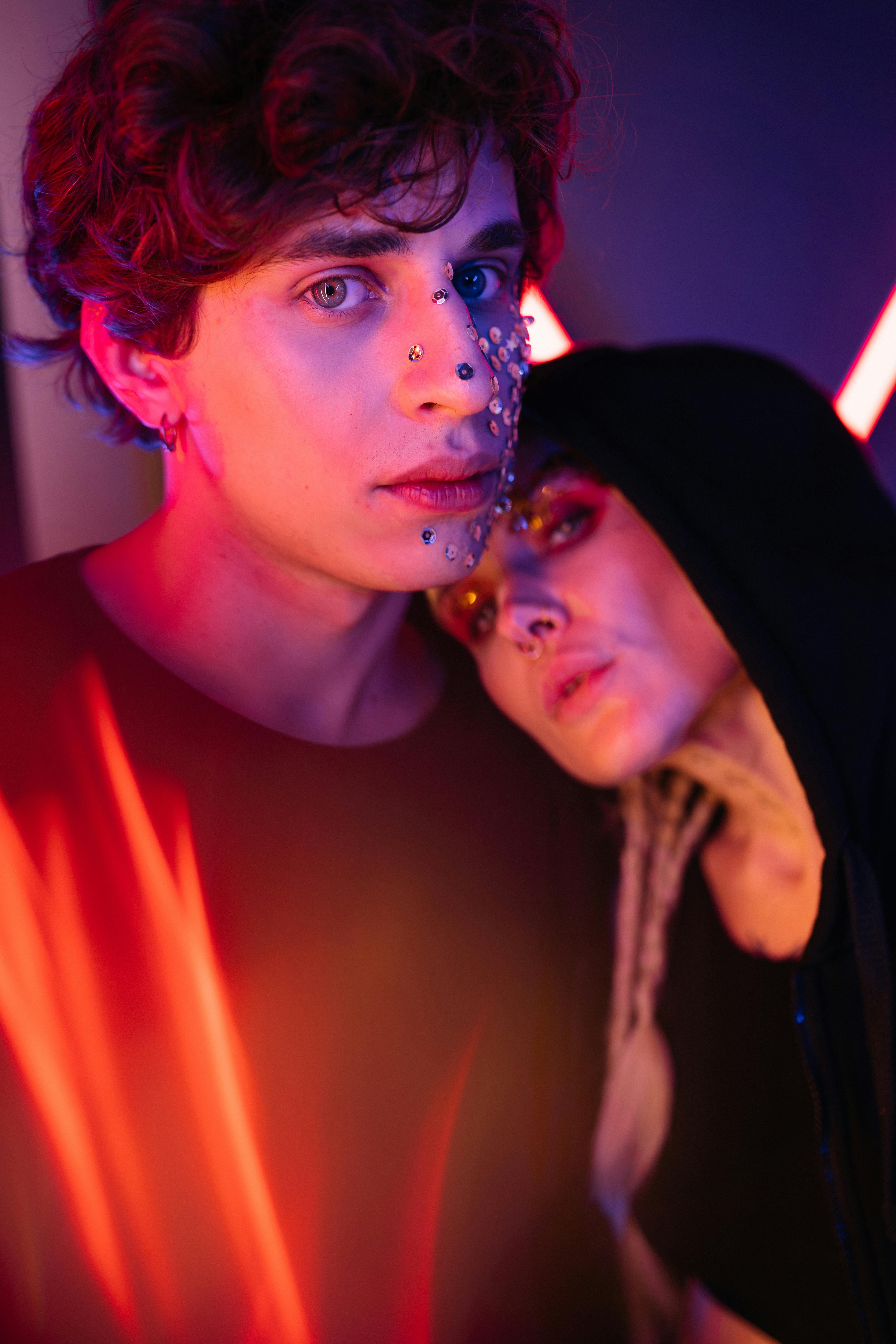 Man and Woman Face to Face · Free Stock Photo