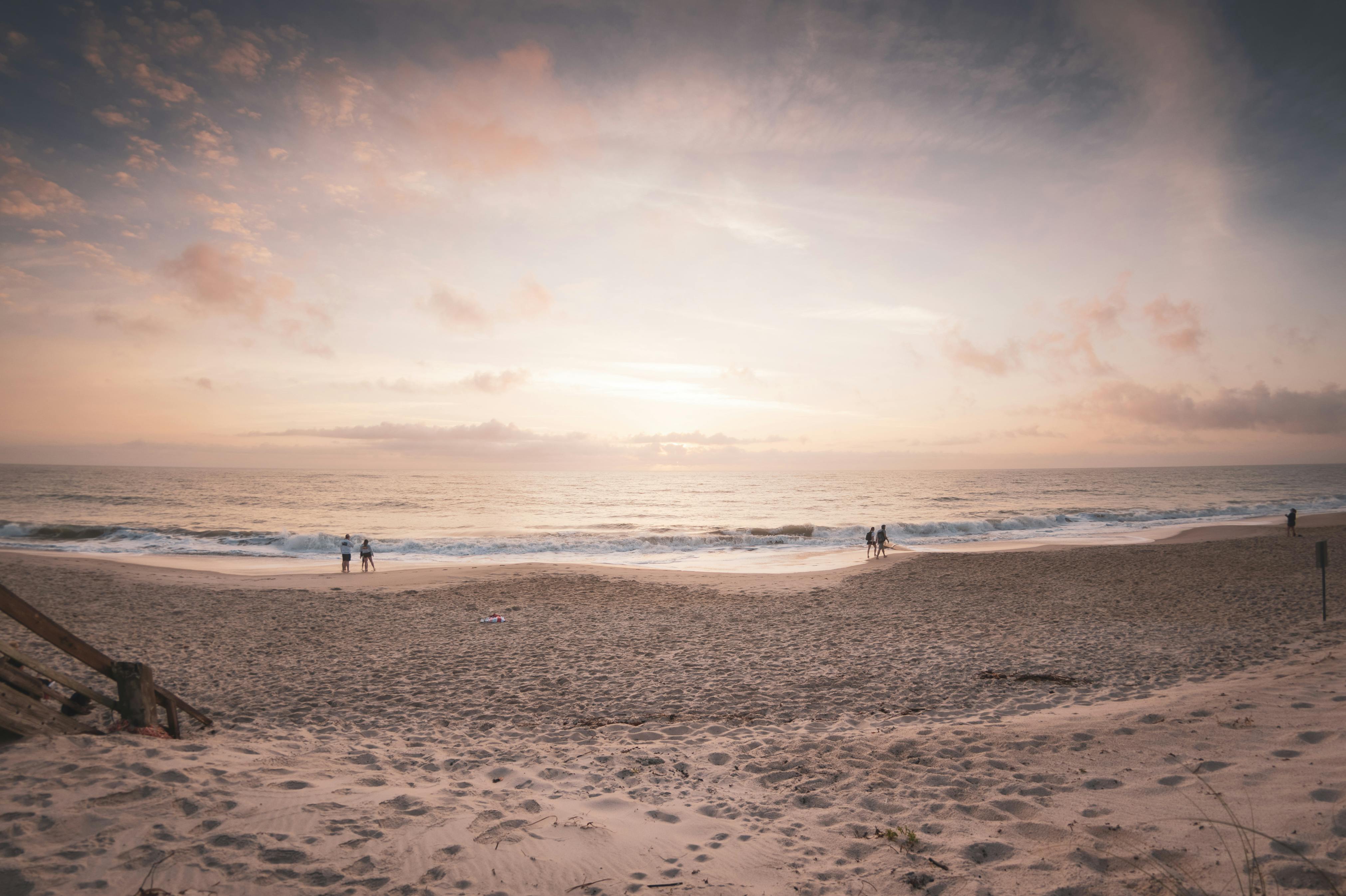 People Standing on the Beach · Free Stock Photo