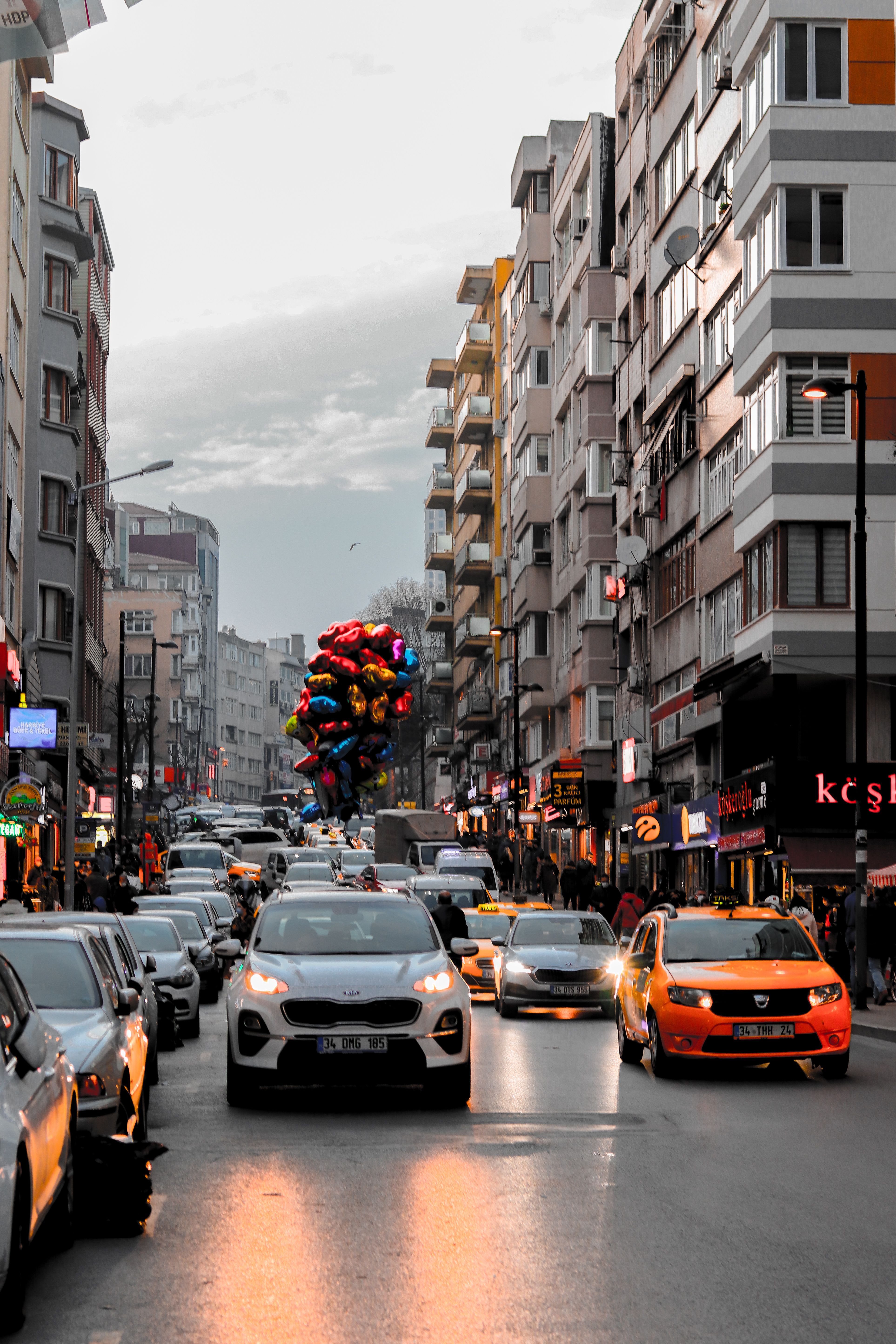 City Street at Dusk · Free Stock Photo