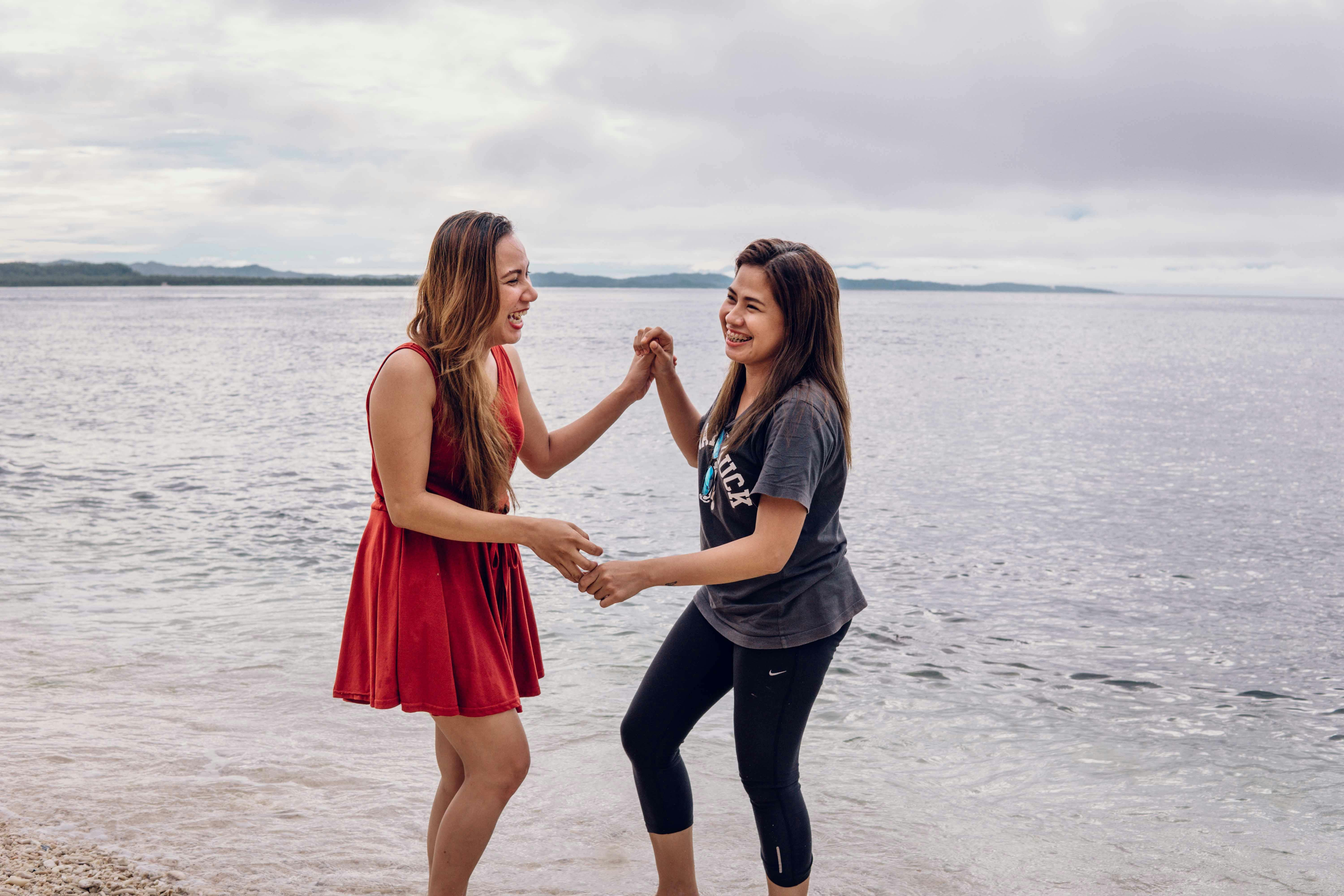 Women at the Beach · Free Stock Photo