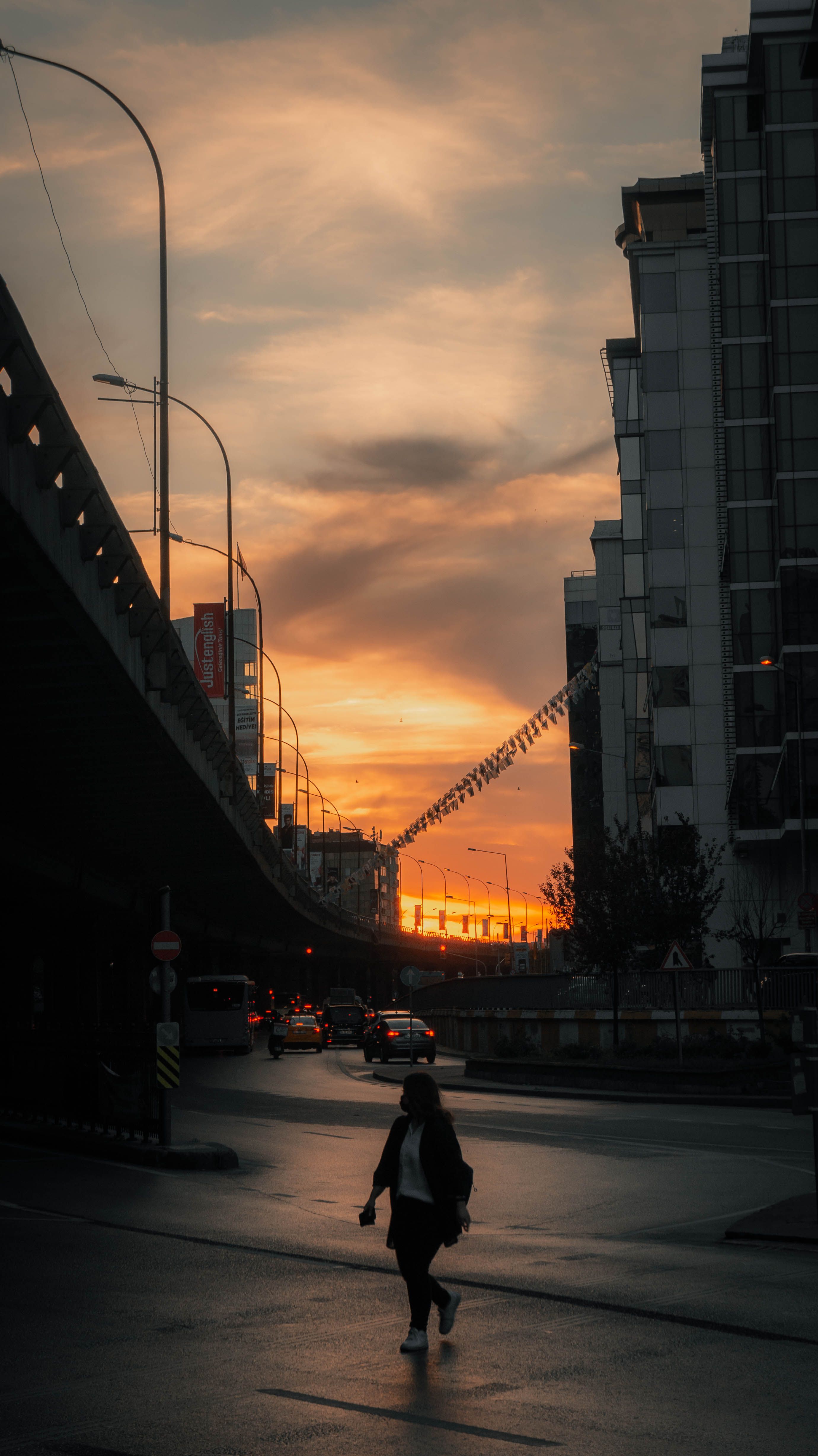A View of the City During the Golden Hour · Free Stock Photo