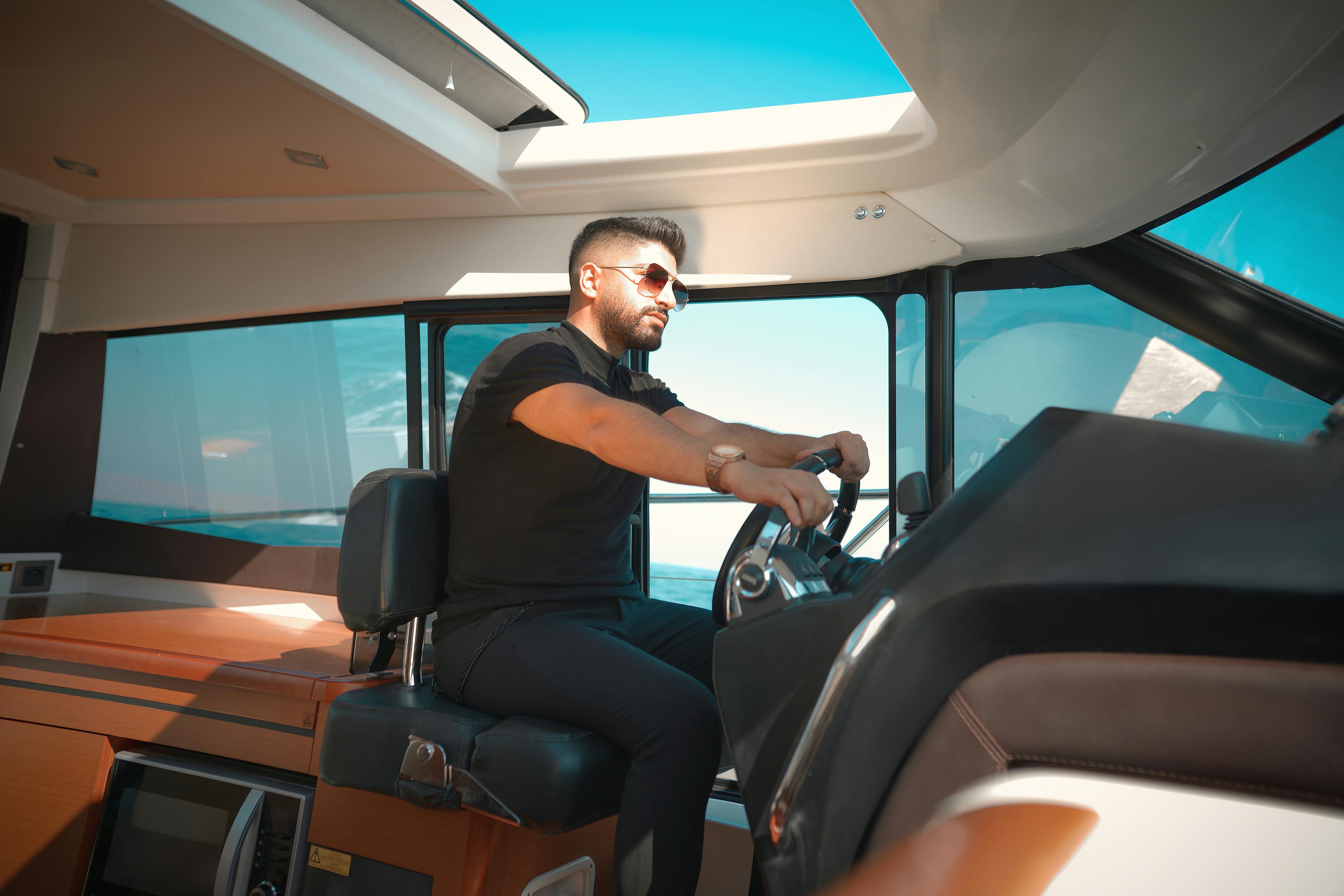 Driving Fine Photos, Download The BEST Free Driving Fine Stock Photos ...