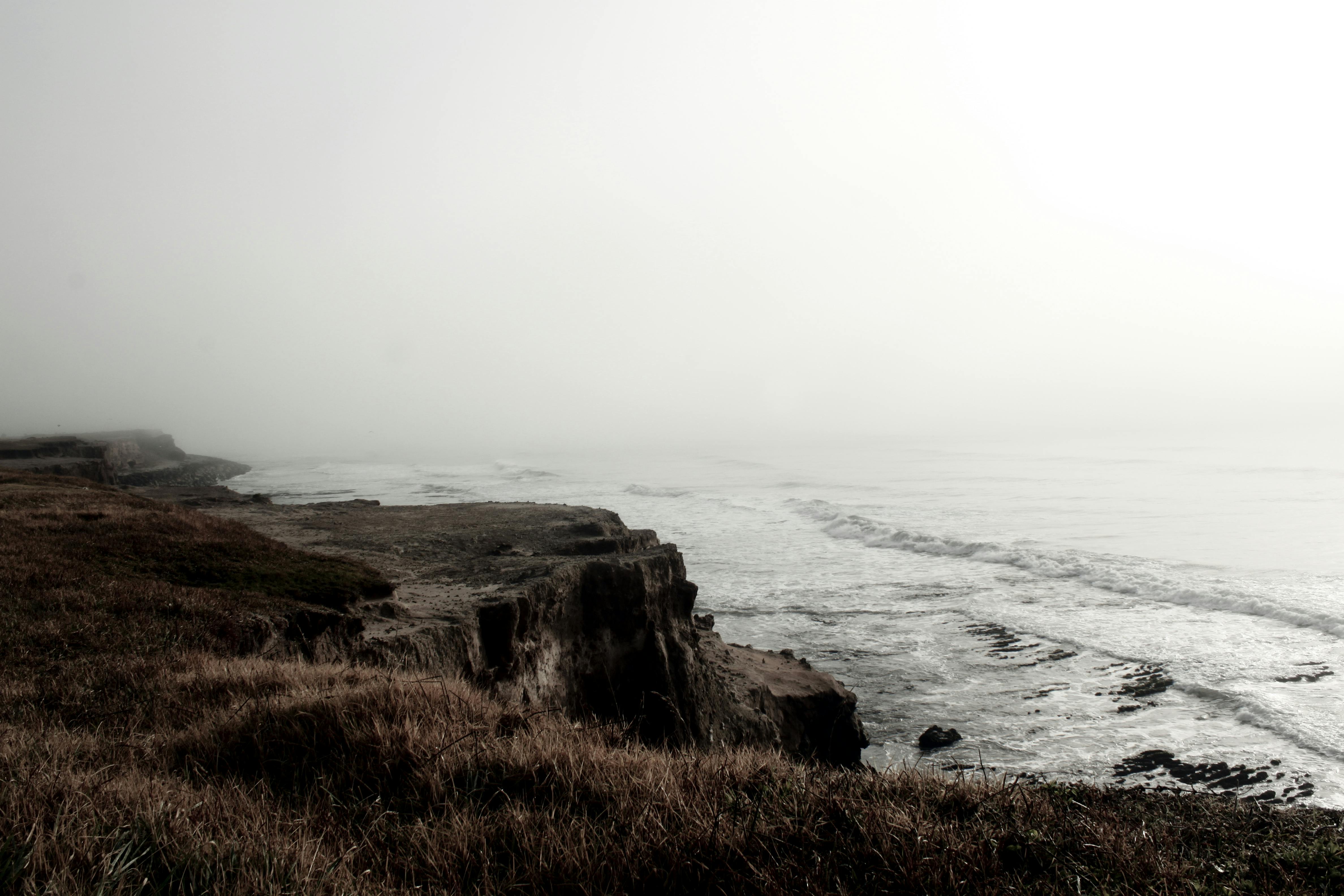 Body of Water Under Fog · Free Stock Photo