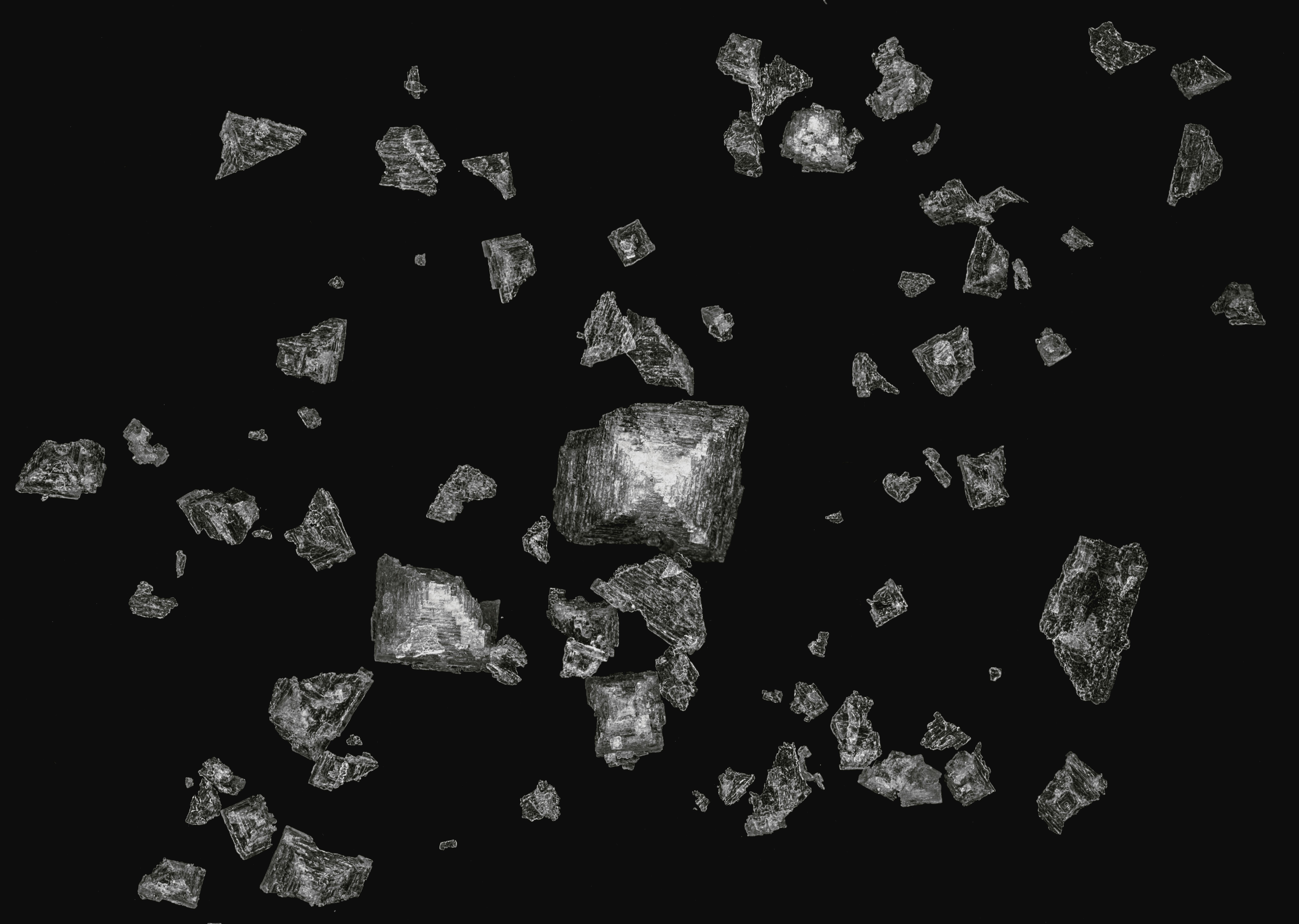 Close-up of the Surface of Broken Quartz · Free Stock Photo