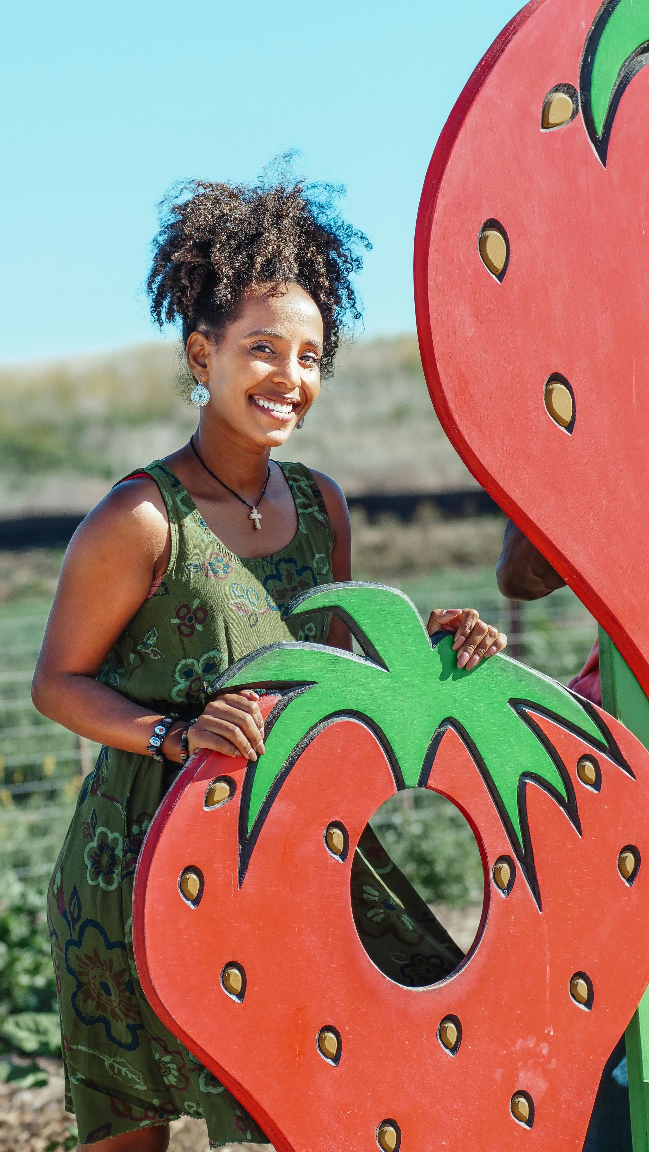 Strawberry Farm Photos, Download The BEST Free Strawberry Farm Stock ...