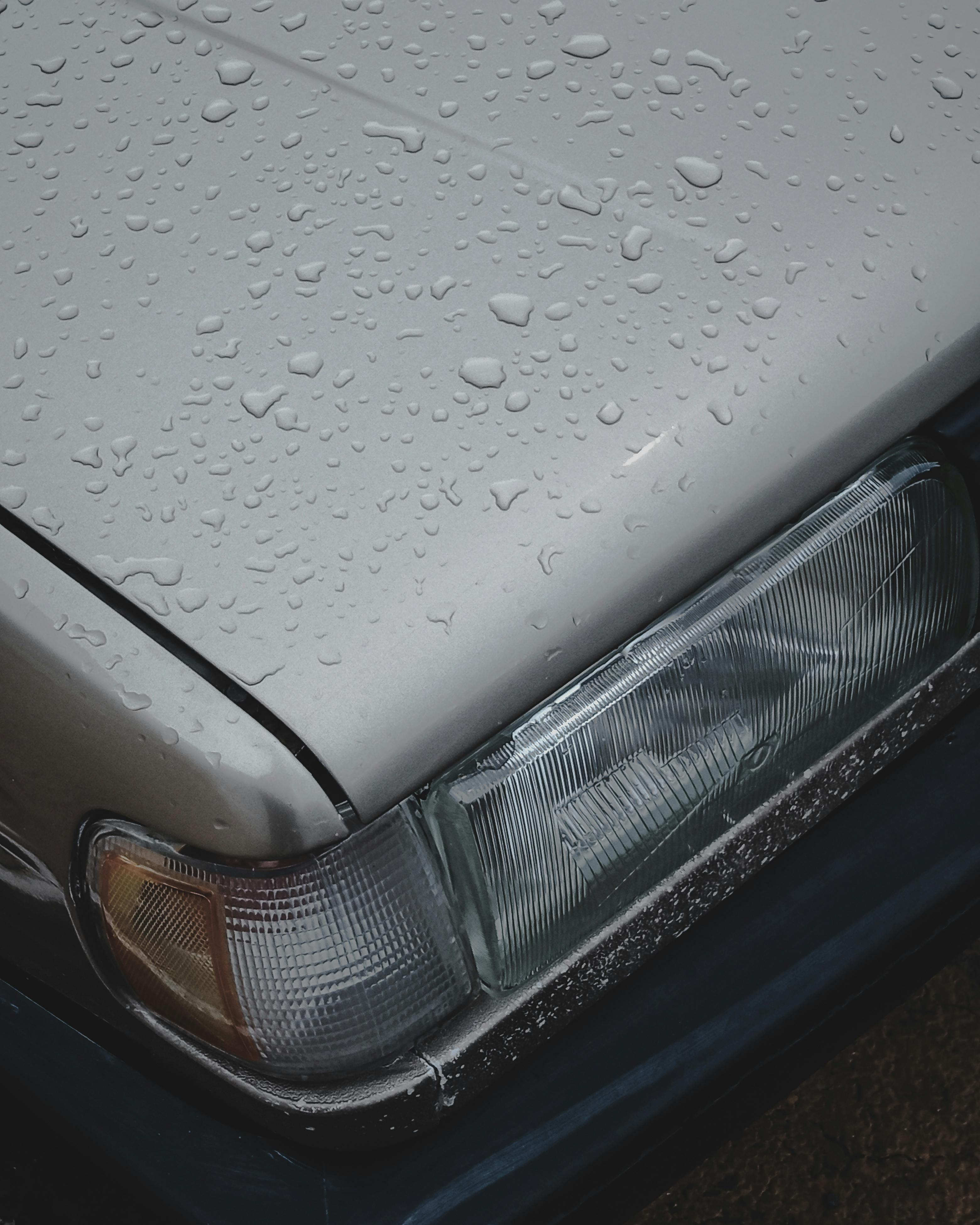 Close-up of Raindrops on The Car · Free Stock Photo