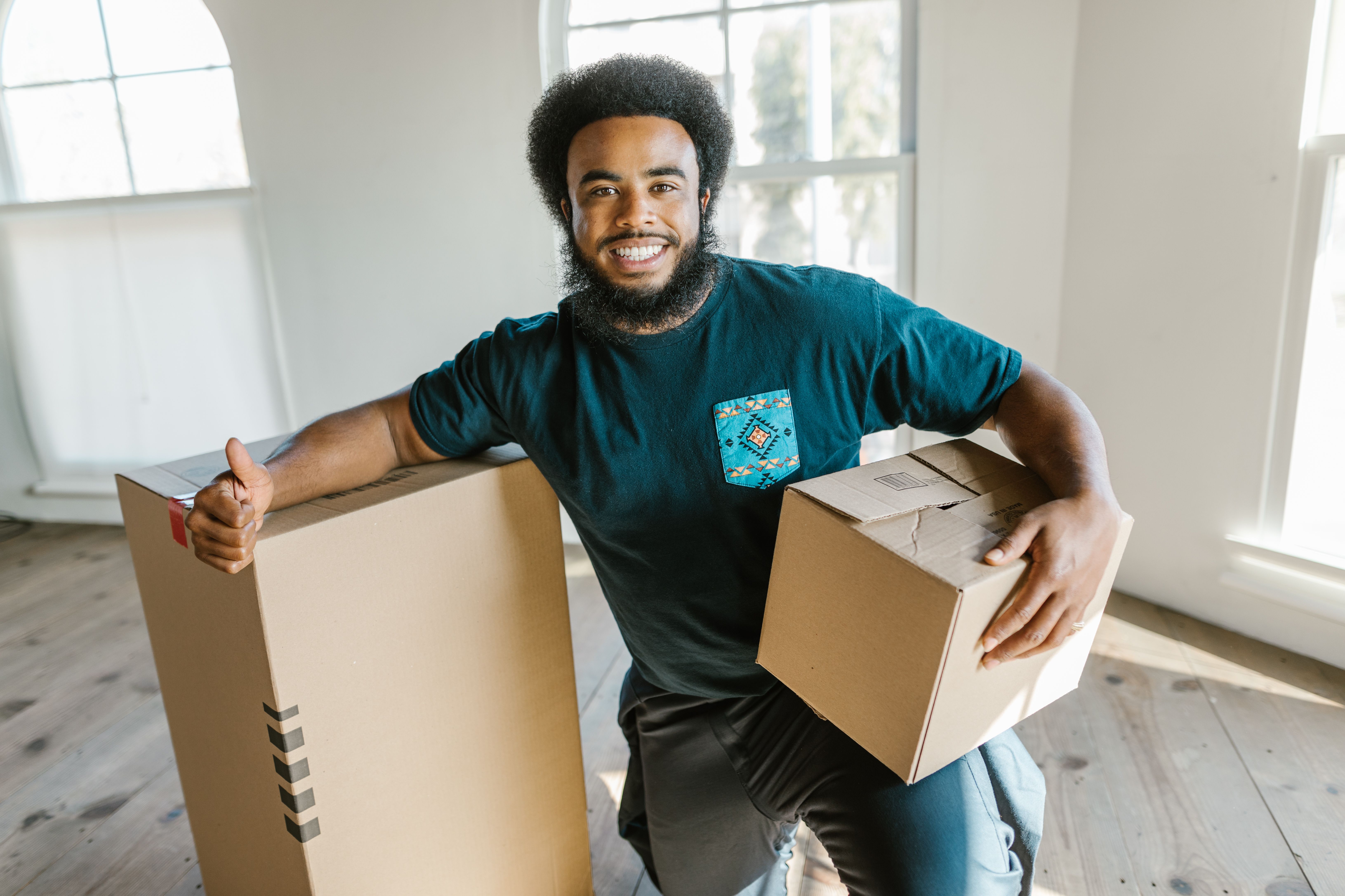 200+ Best Mover Photos · 100% Free Download · Pexels Stock Photos