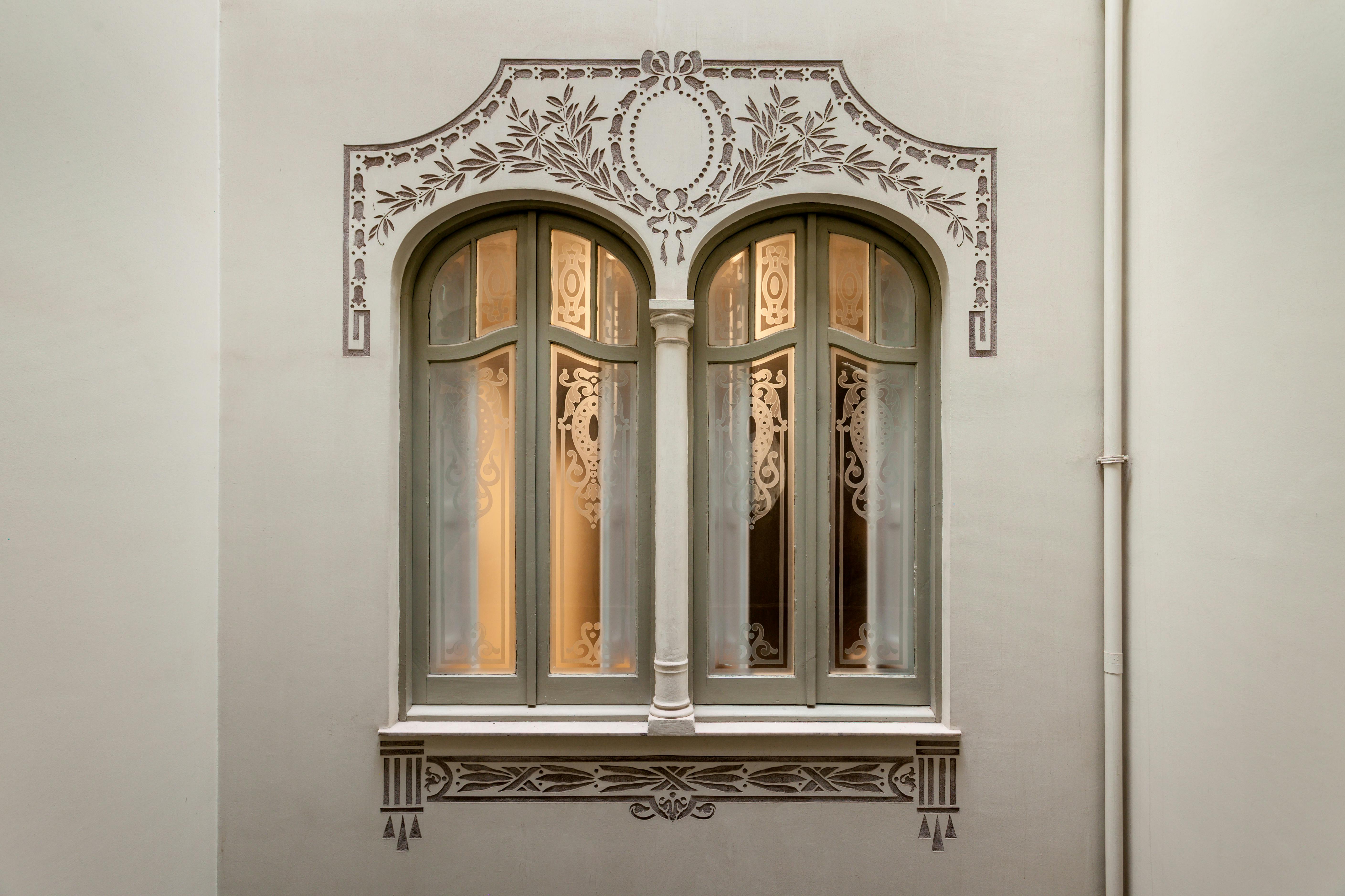 White Wooden Framed Glass Window · Free Stock Photo