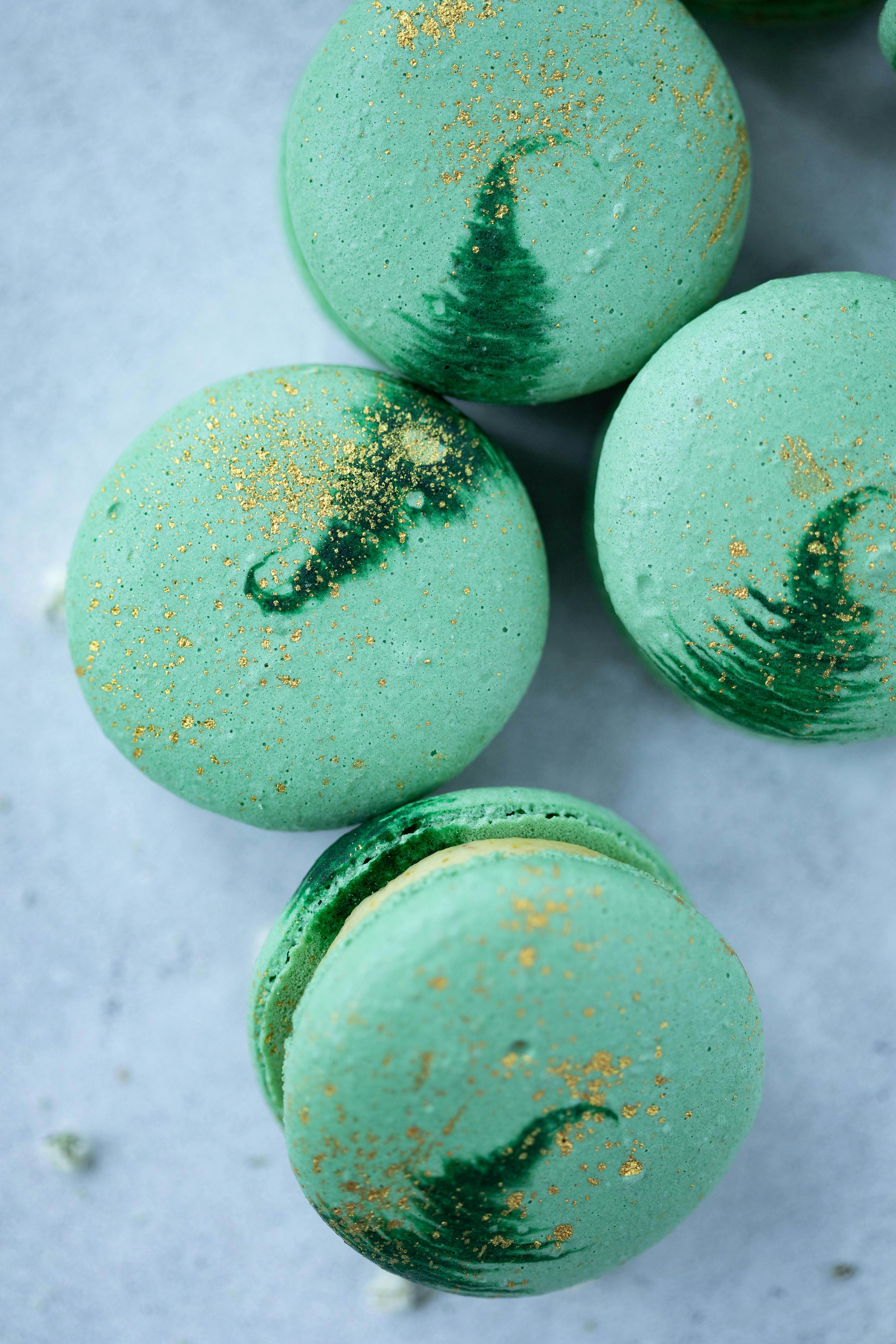 Set of tasty green colored macaroon · Free Stock Photo