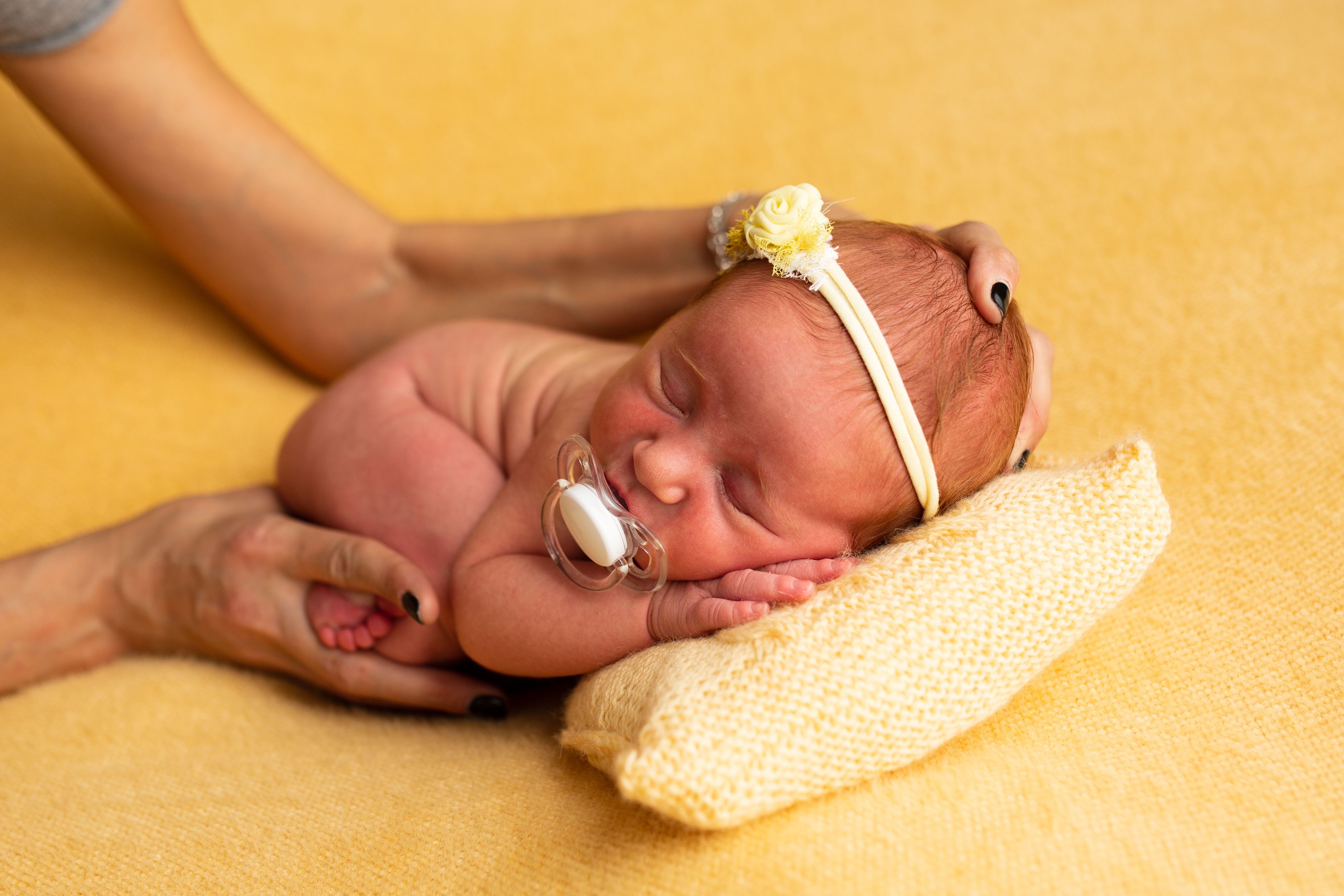 30,000+ Best Baby In Yellow Photos · 100% Free Download · Pexels Stock ...