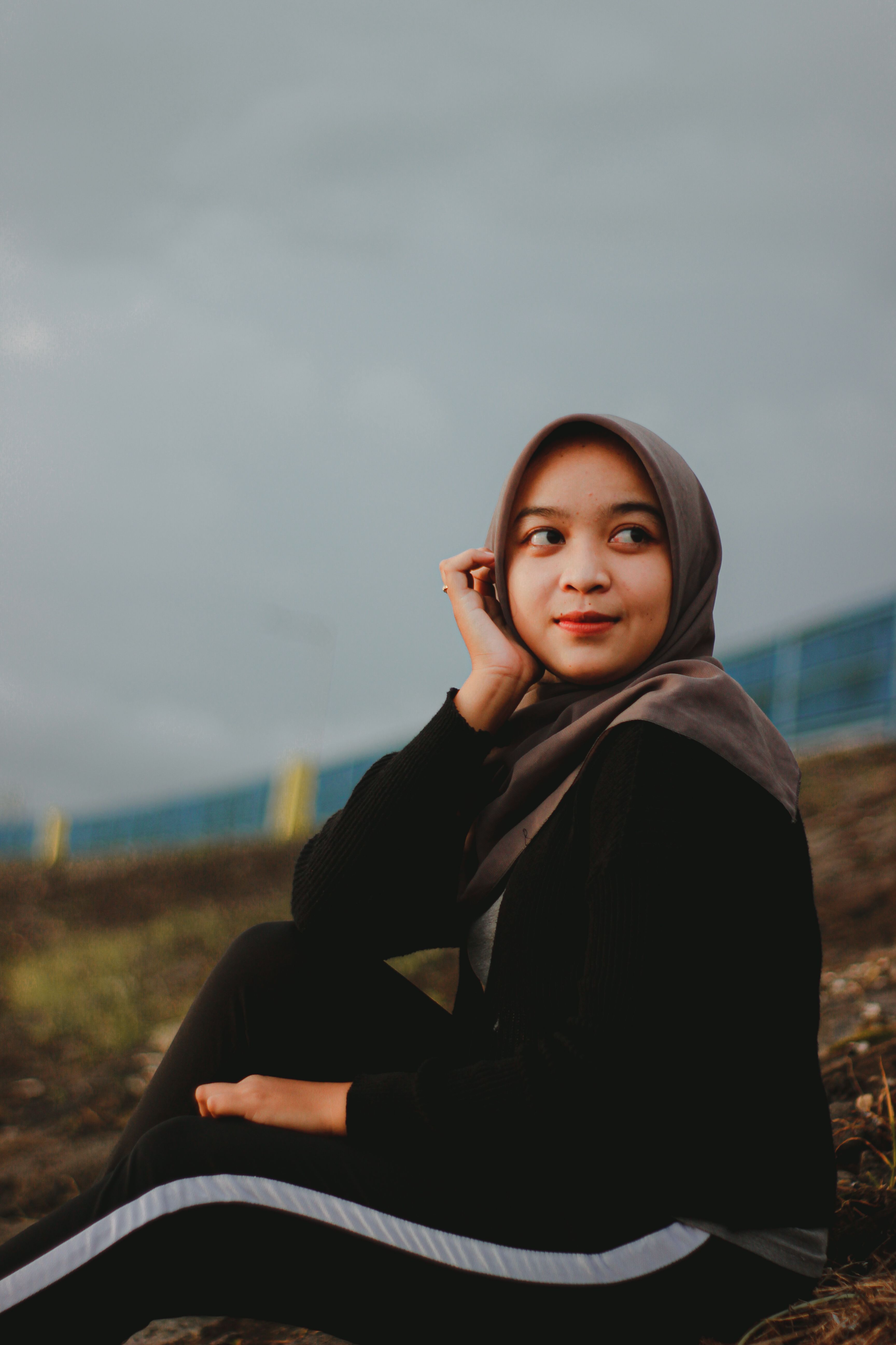 179,023+ Best Free Hijabi girl Stock Photos & Images · 100% Royalty ...