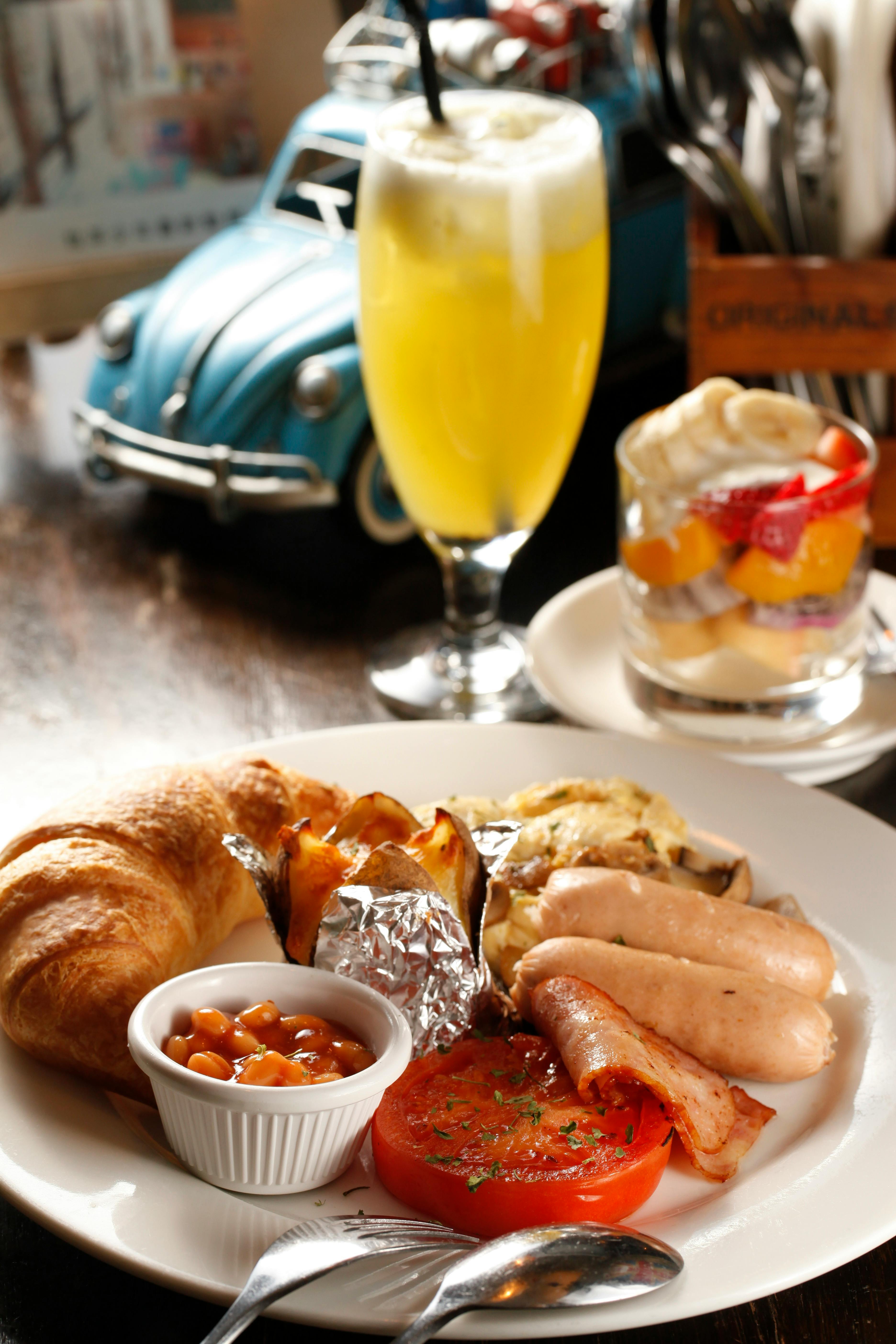 Chao Fan on a China Ware · Free Stock Photo