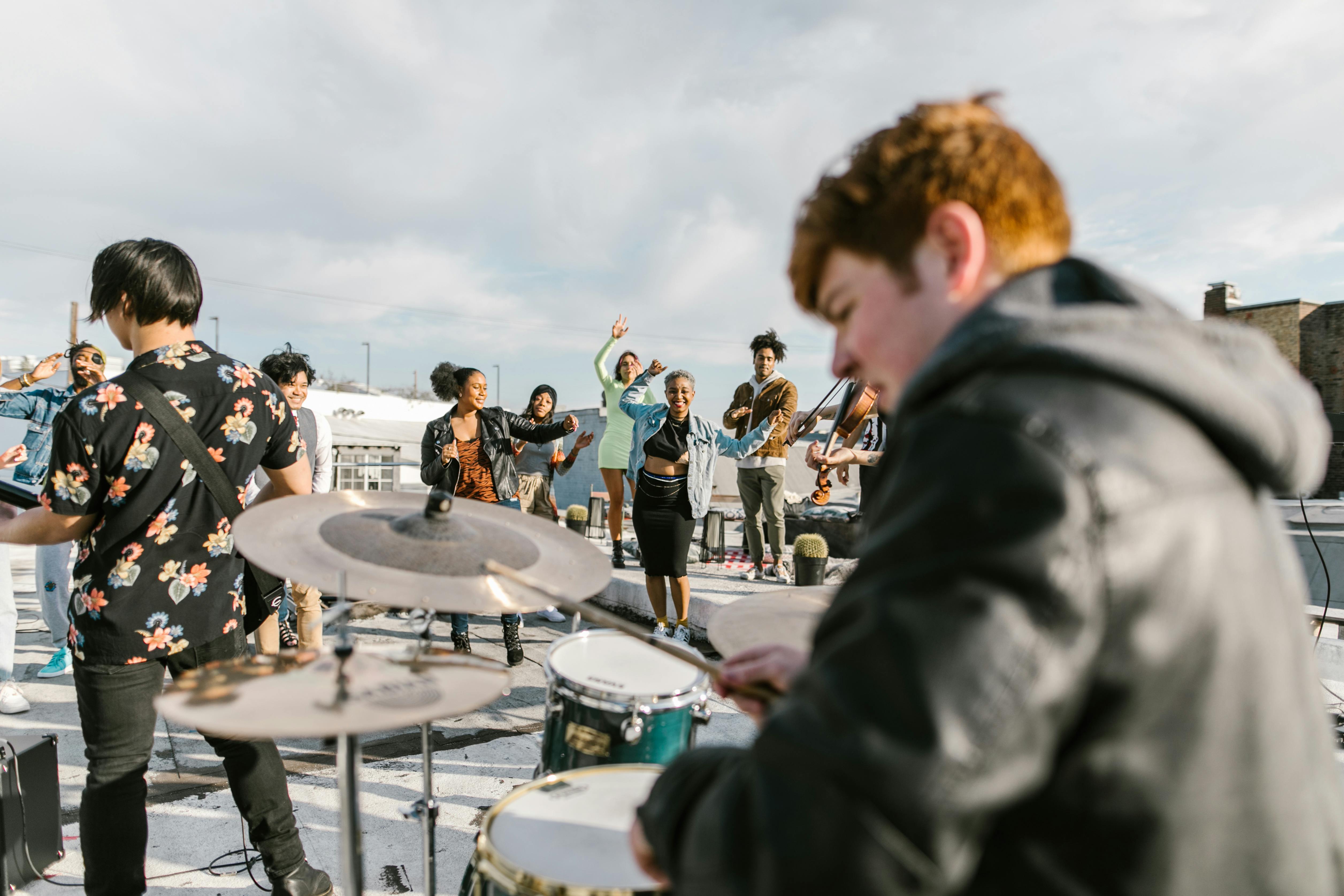 Teenagers Having Fun on Senior Prom Night · Free Stock Photo