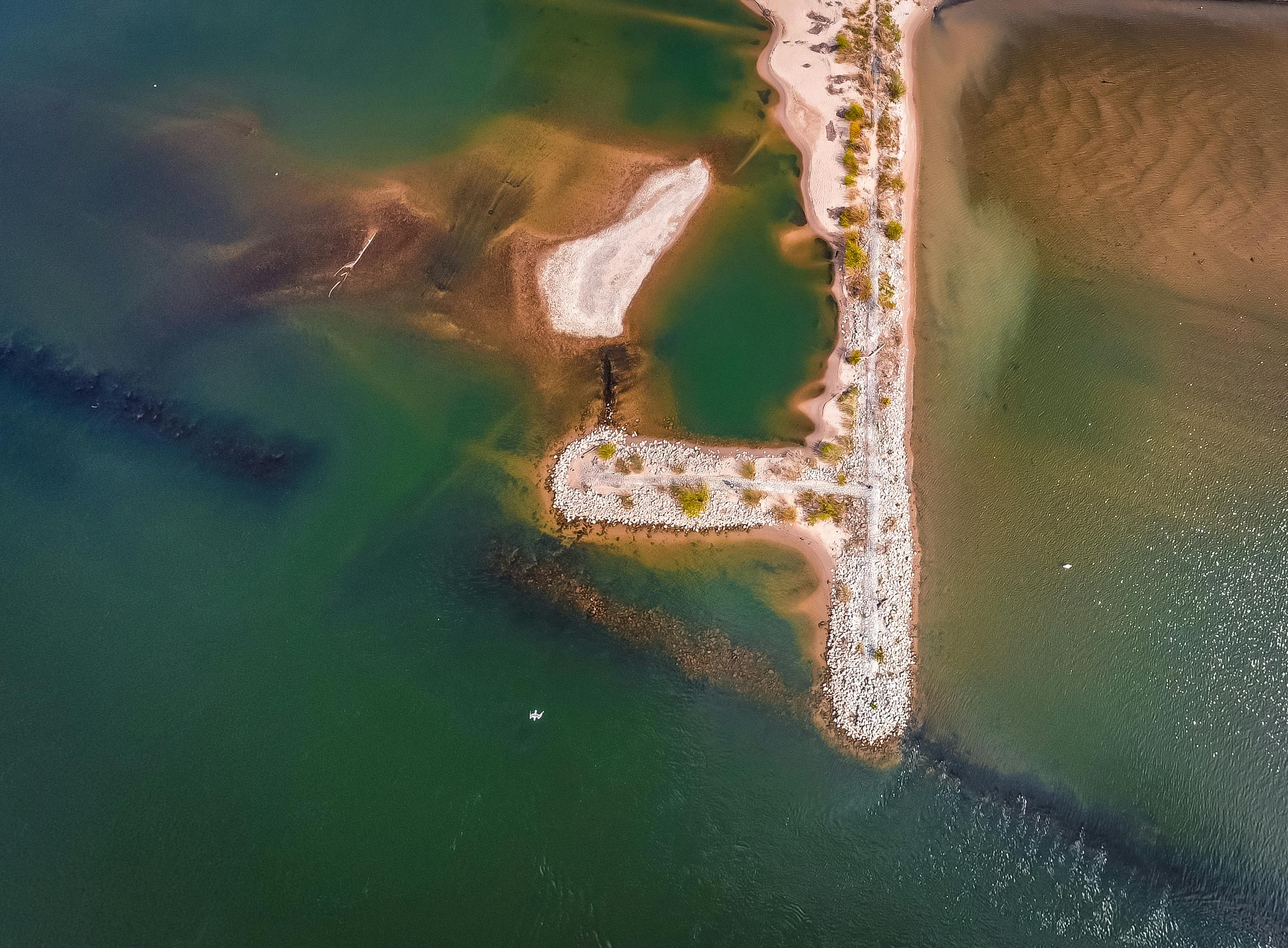 Aerial Photography of an Island · Free Stock Photo